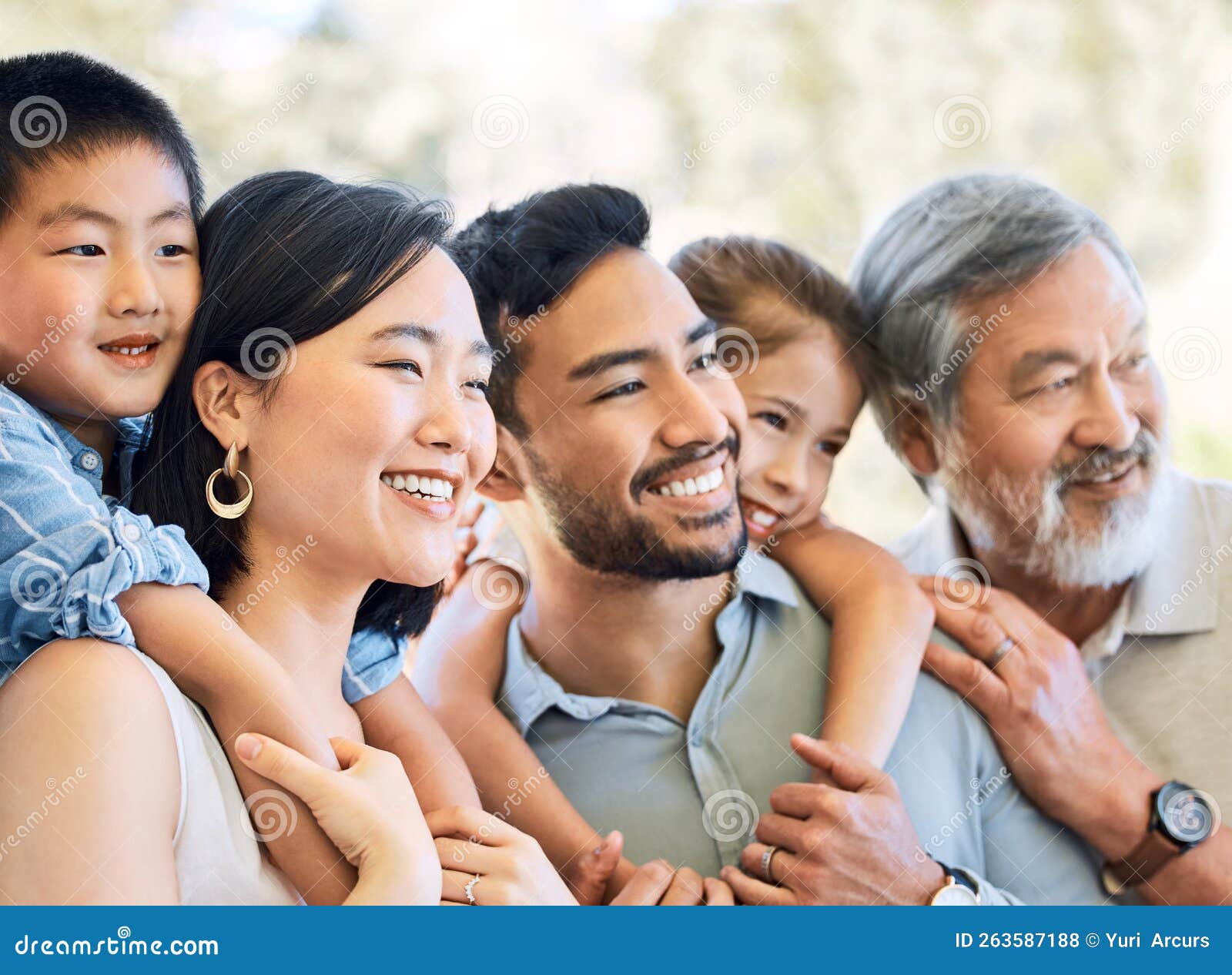 Time Spent with Family is Worth Its Weight in Gold. a Happy Family ... Time Spent with Family is Worth Its Weight in Gold. a Happy Family ...
