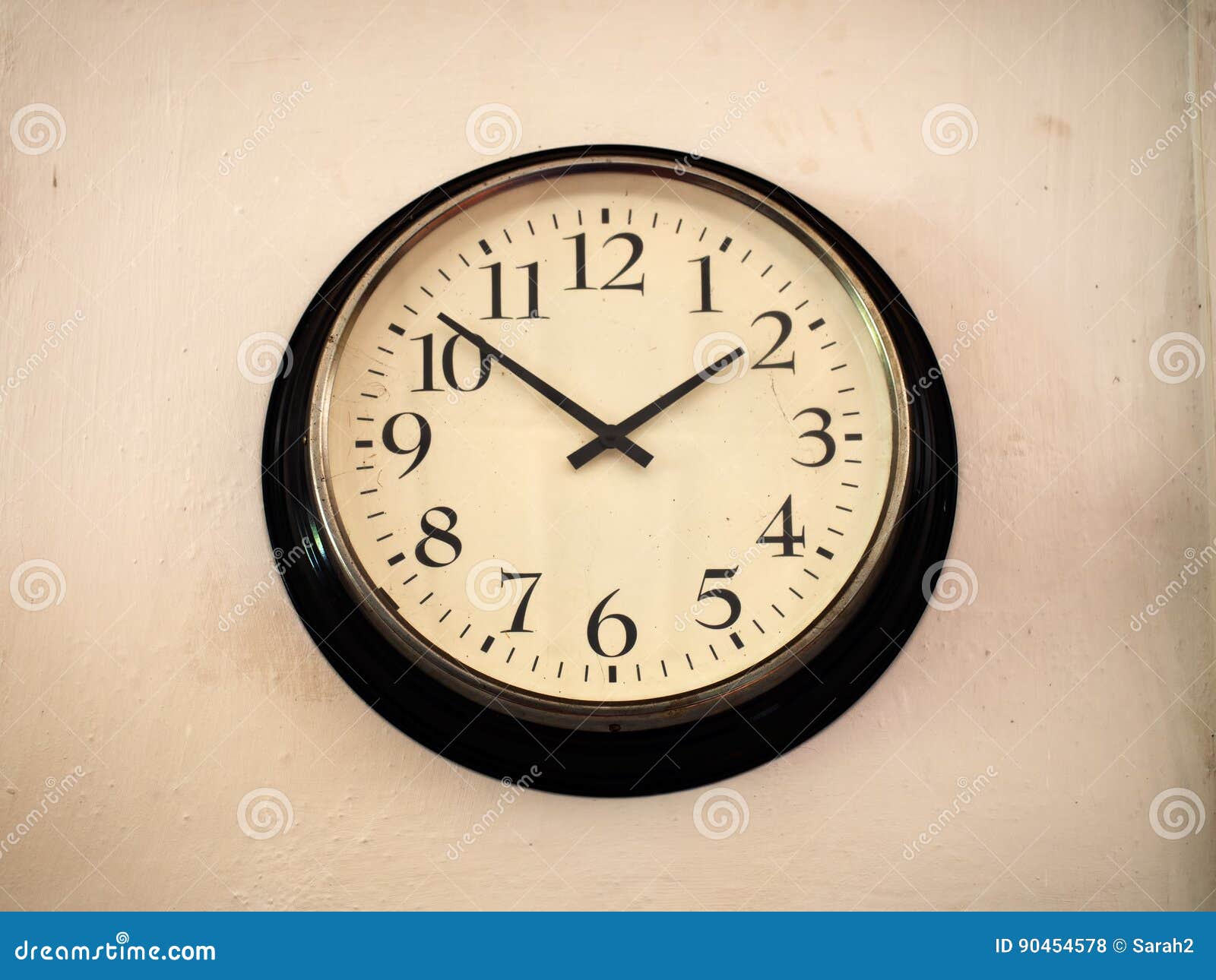 Time Stopped at Ten To Two.Old Clock. Stock Photo - Image of stopped ...