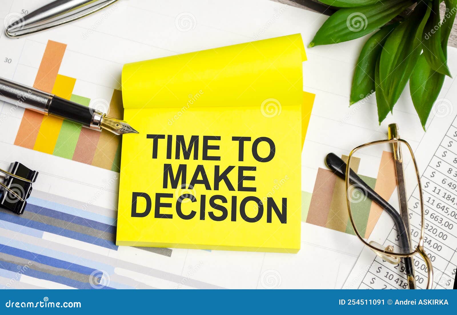TIME To Make Decision Text on the Yellow Paper with Pen and Glasses ...