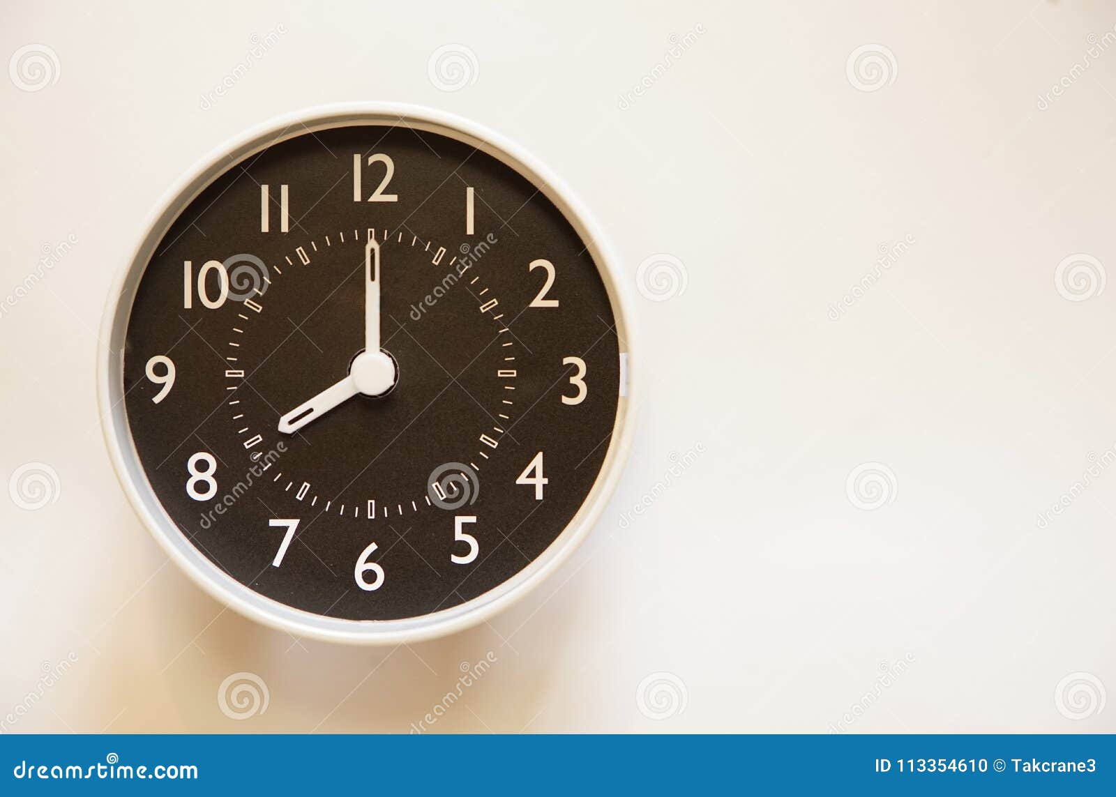 Time is 8:00 stock photo. Image of minute, numbers, analog - 113354610