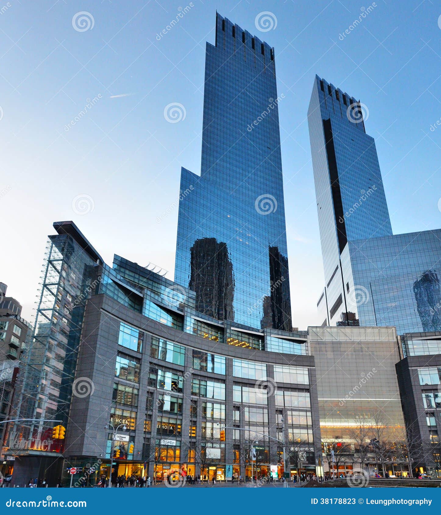 Time Warner Center editorial stock photo. Image of building - 38178823
