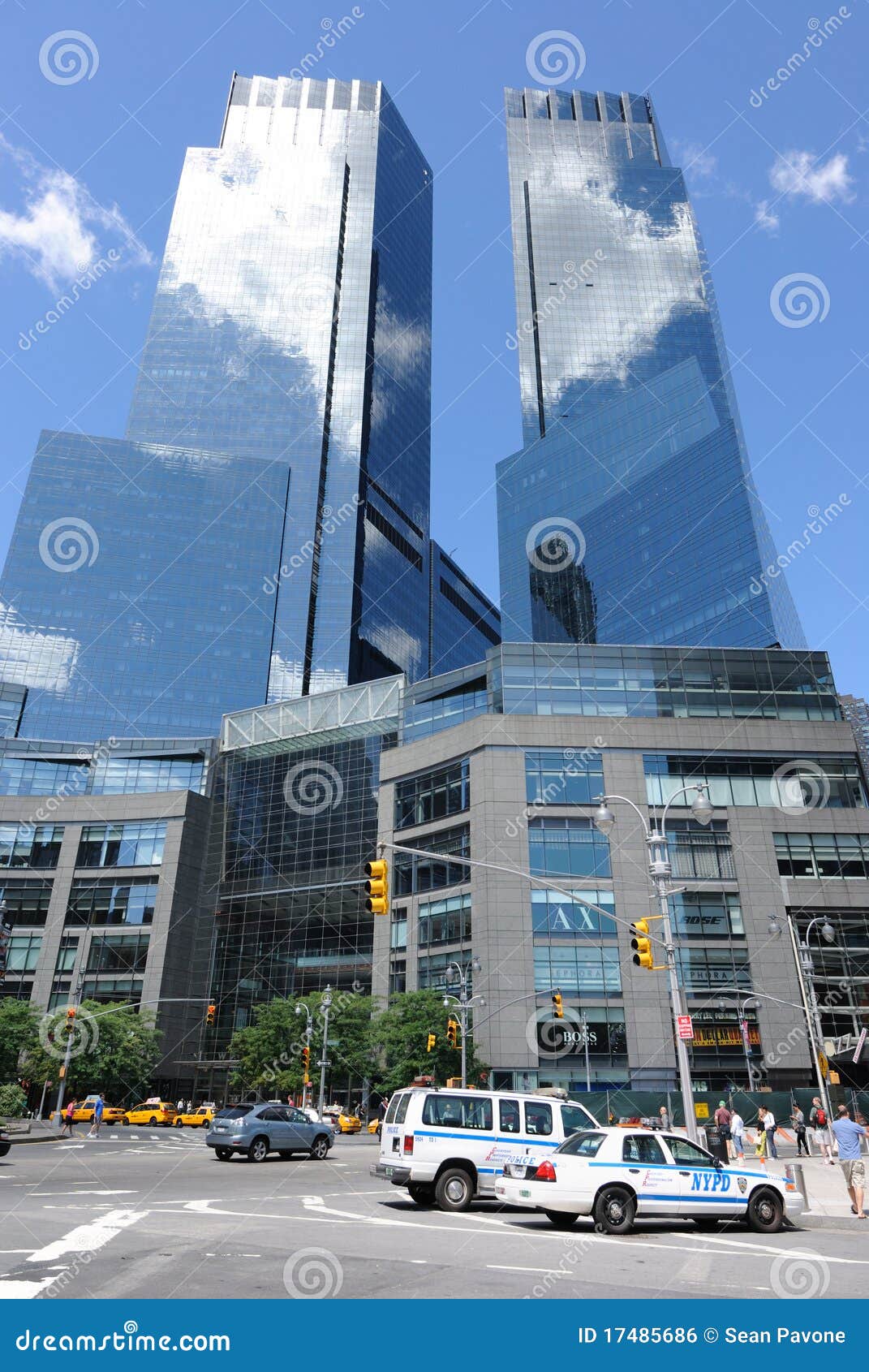 Time Warner Center at Columbus Circle Editorial Photo - Image of ...