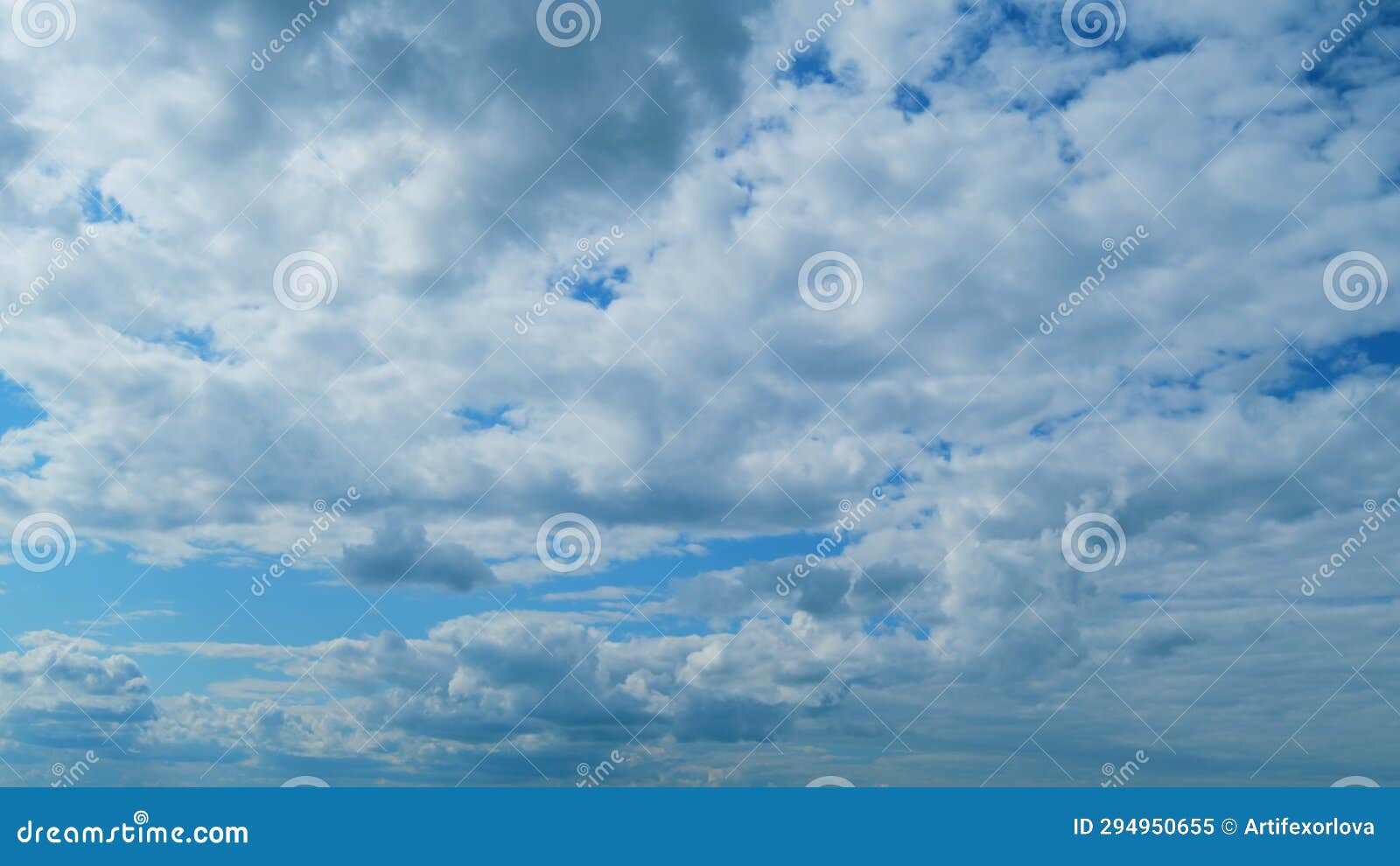 Sky with Different Types of Clouds in Layers. Sky with Bautiful Silky ...