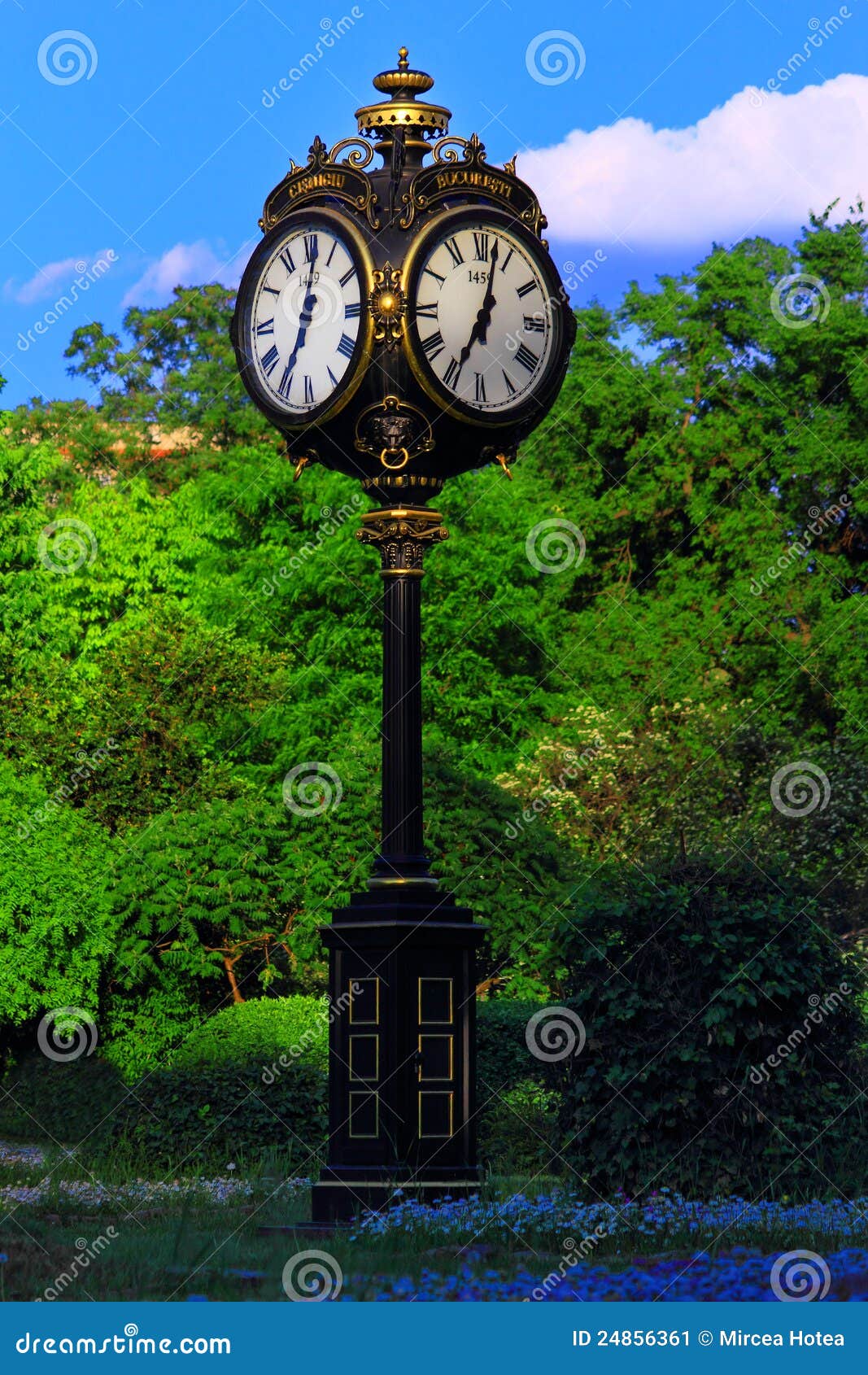 Timepiece stock image. Image of minute, heritage, public - 24856361