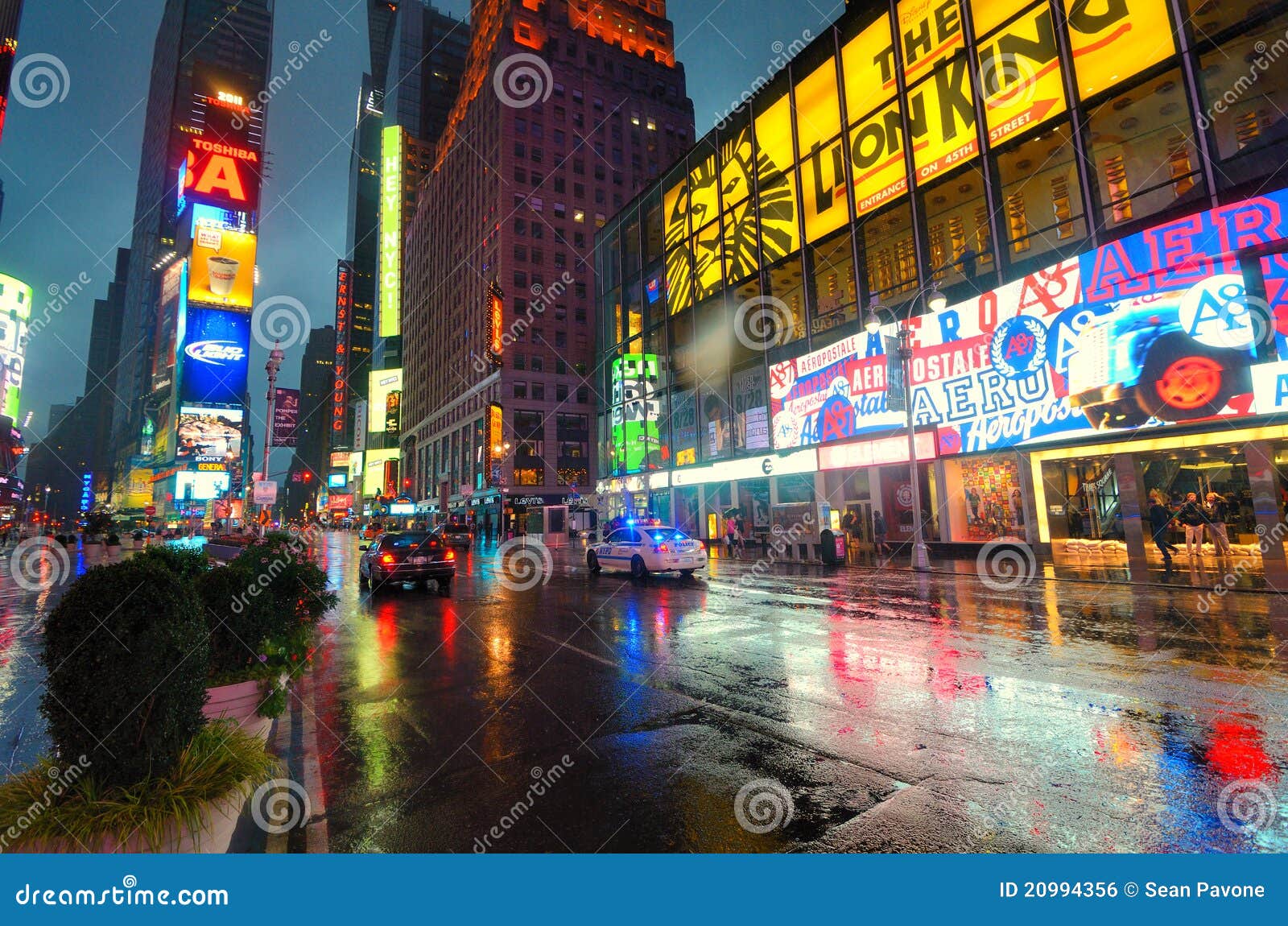 Times Square editorial photo. Image of buildings, scene - 20994356