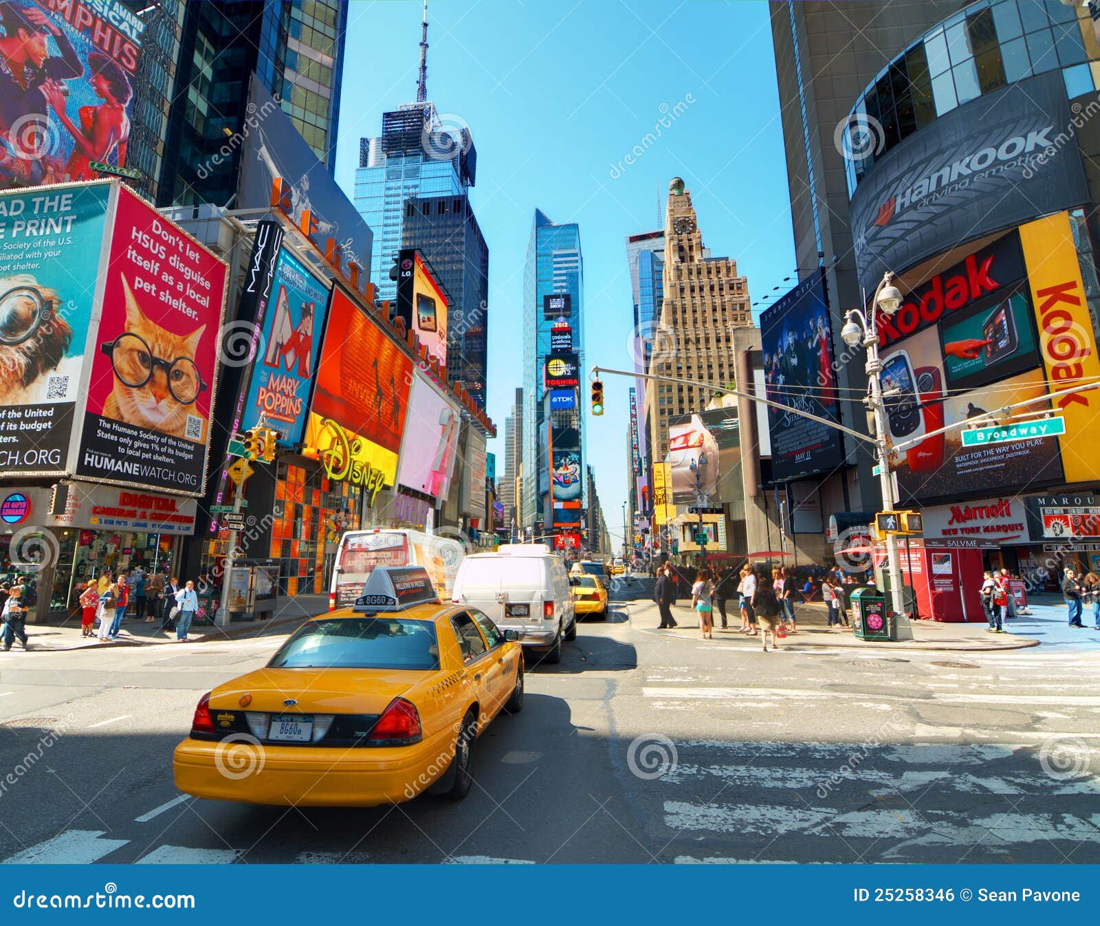 Times Square editorial photo. Image of american, cars - 25258346