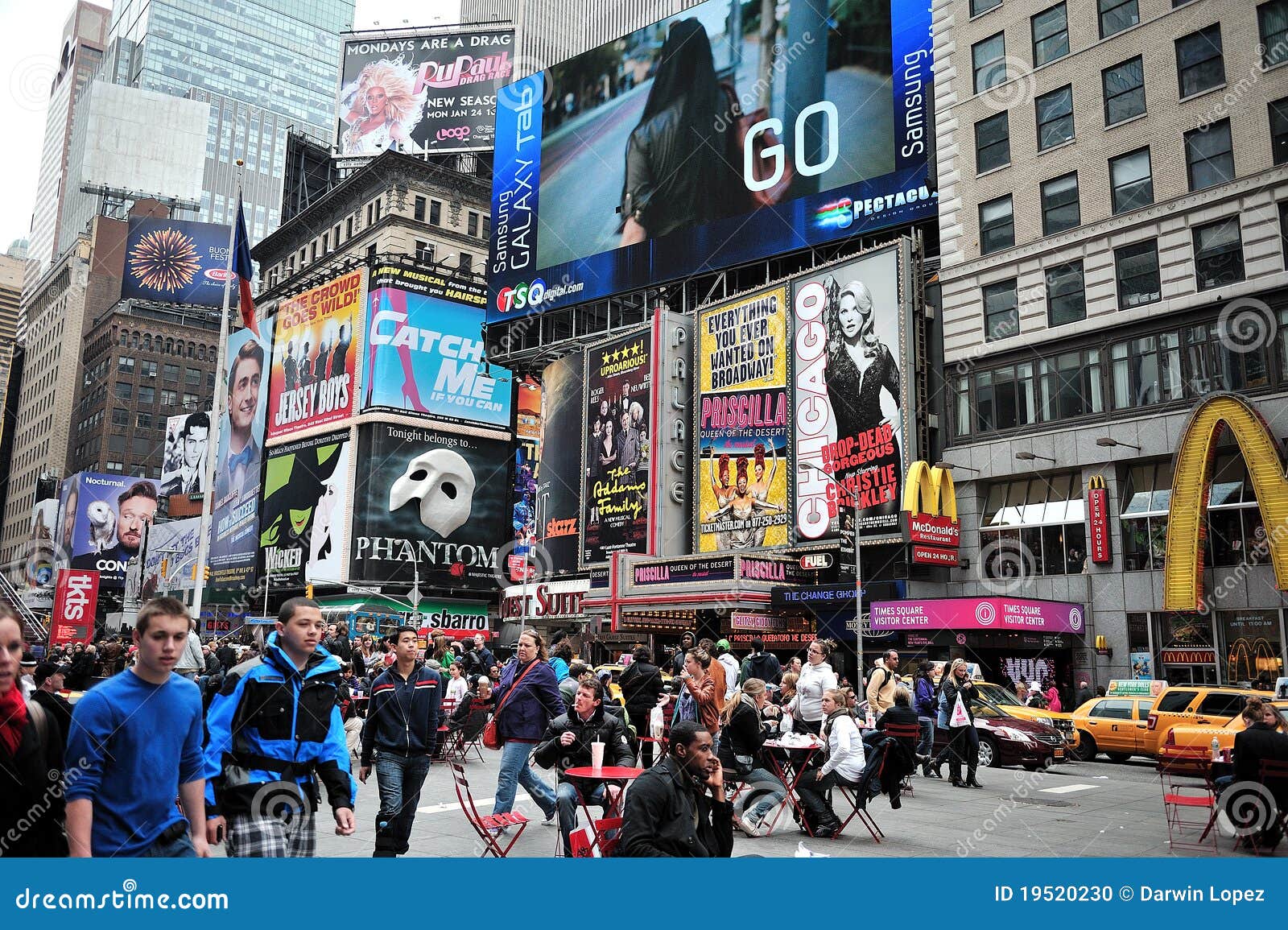 Times Square Billboards editorial image. Image of evening - 19520230