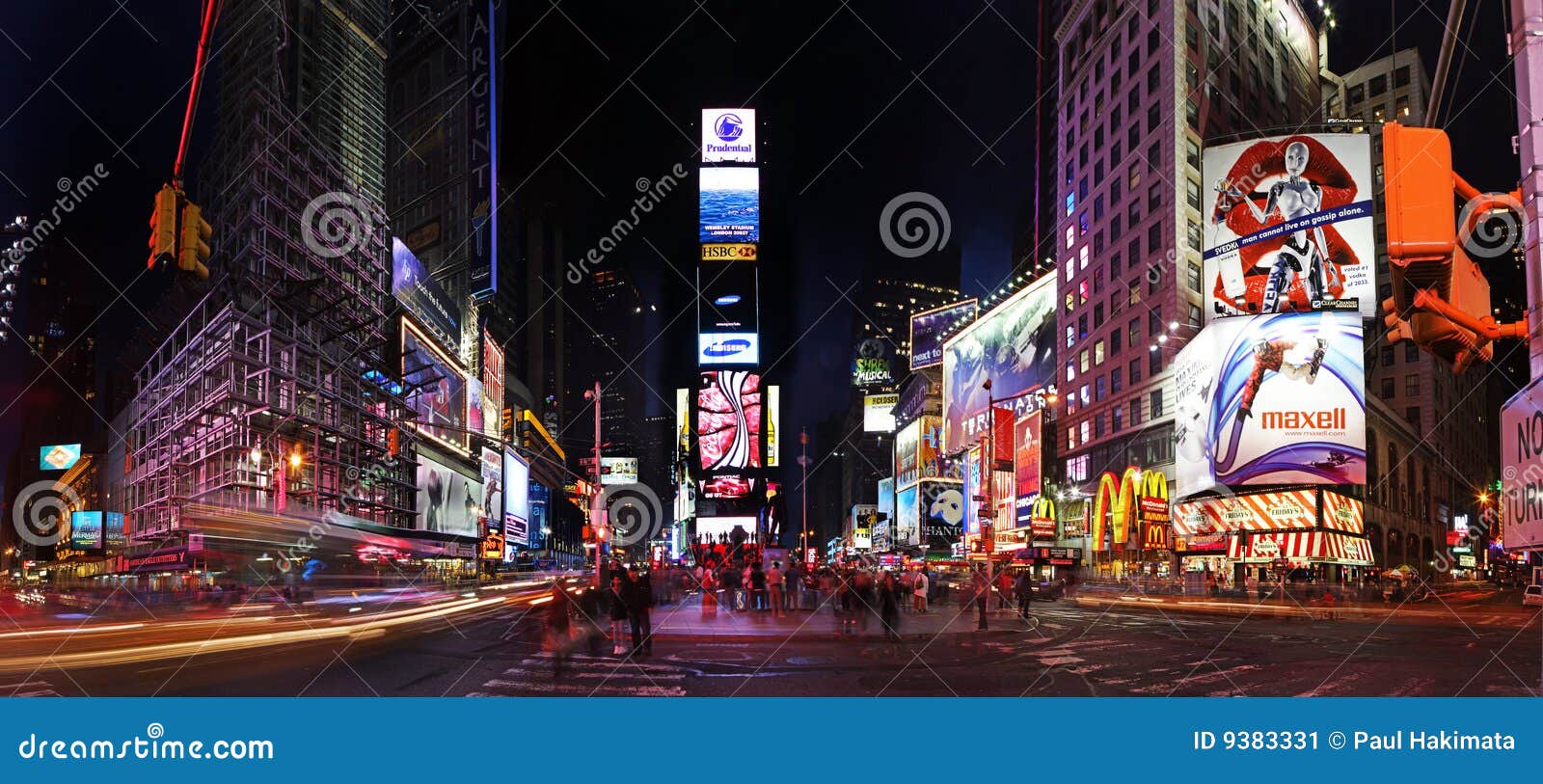 Times Square em a noite foto editorial. Imagem de panorama - 9383331