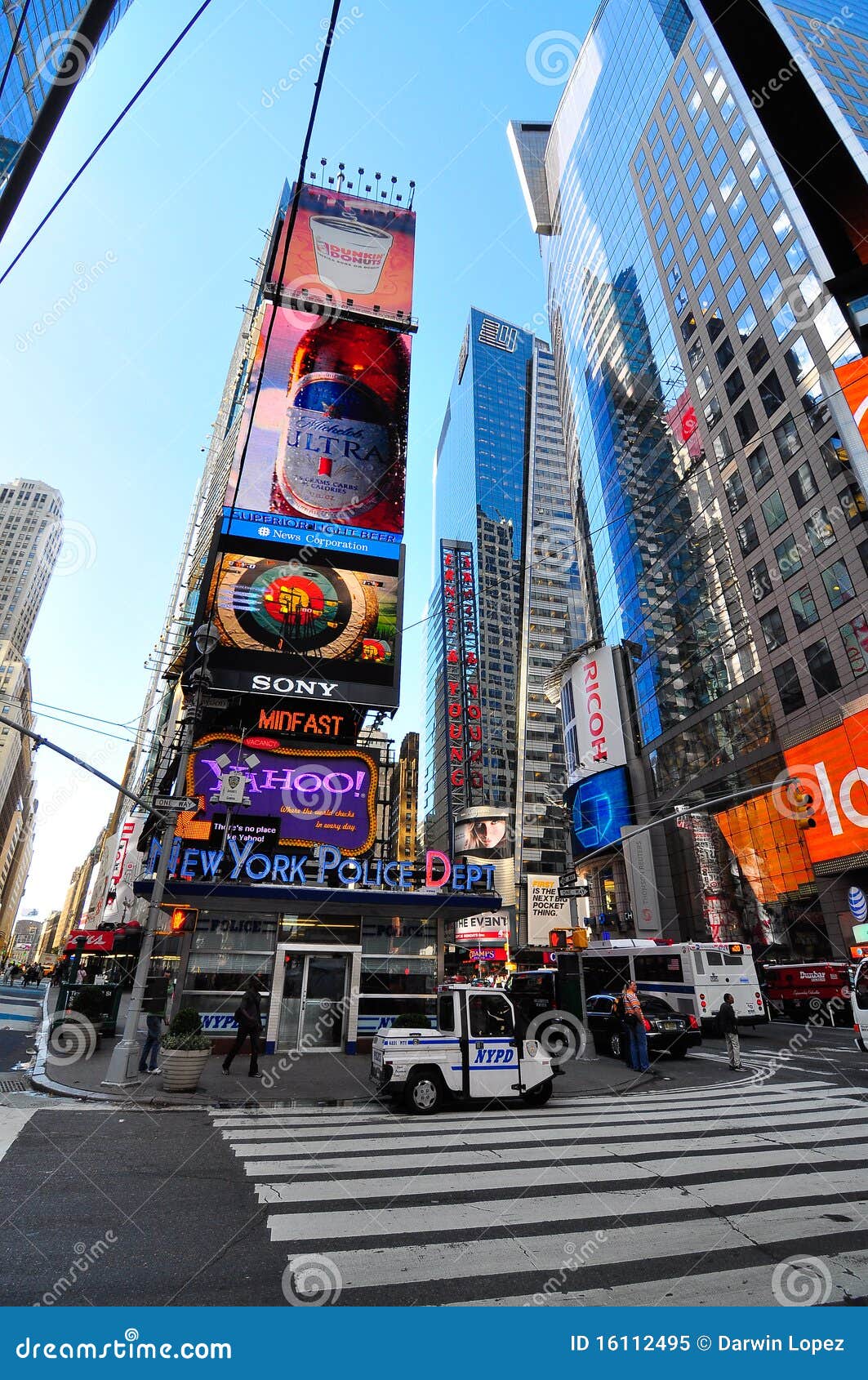Times square new york city editorial image. Image of life - 16112495