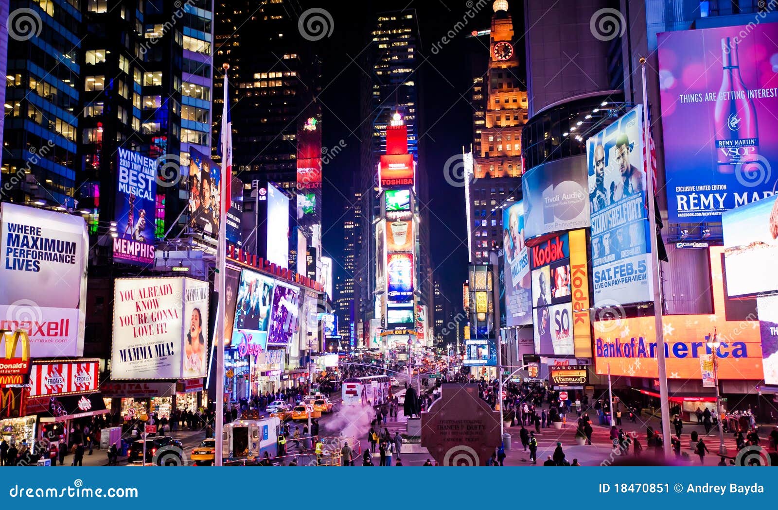 Times Square at night editorial photo. Image of broadway - 18470851