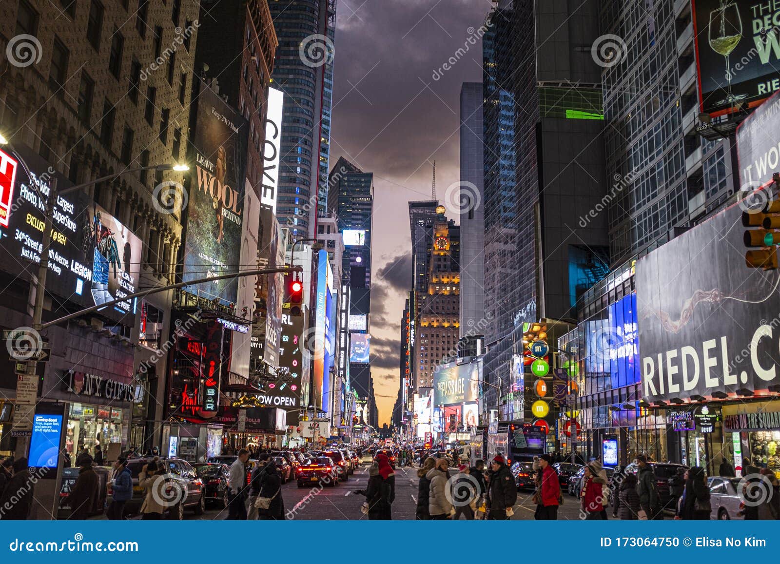 Times Square at night editorial image. Image of square - 173064750