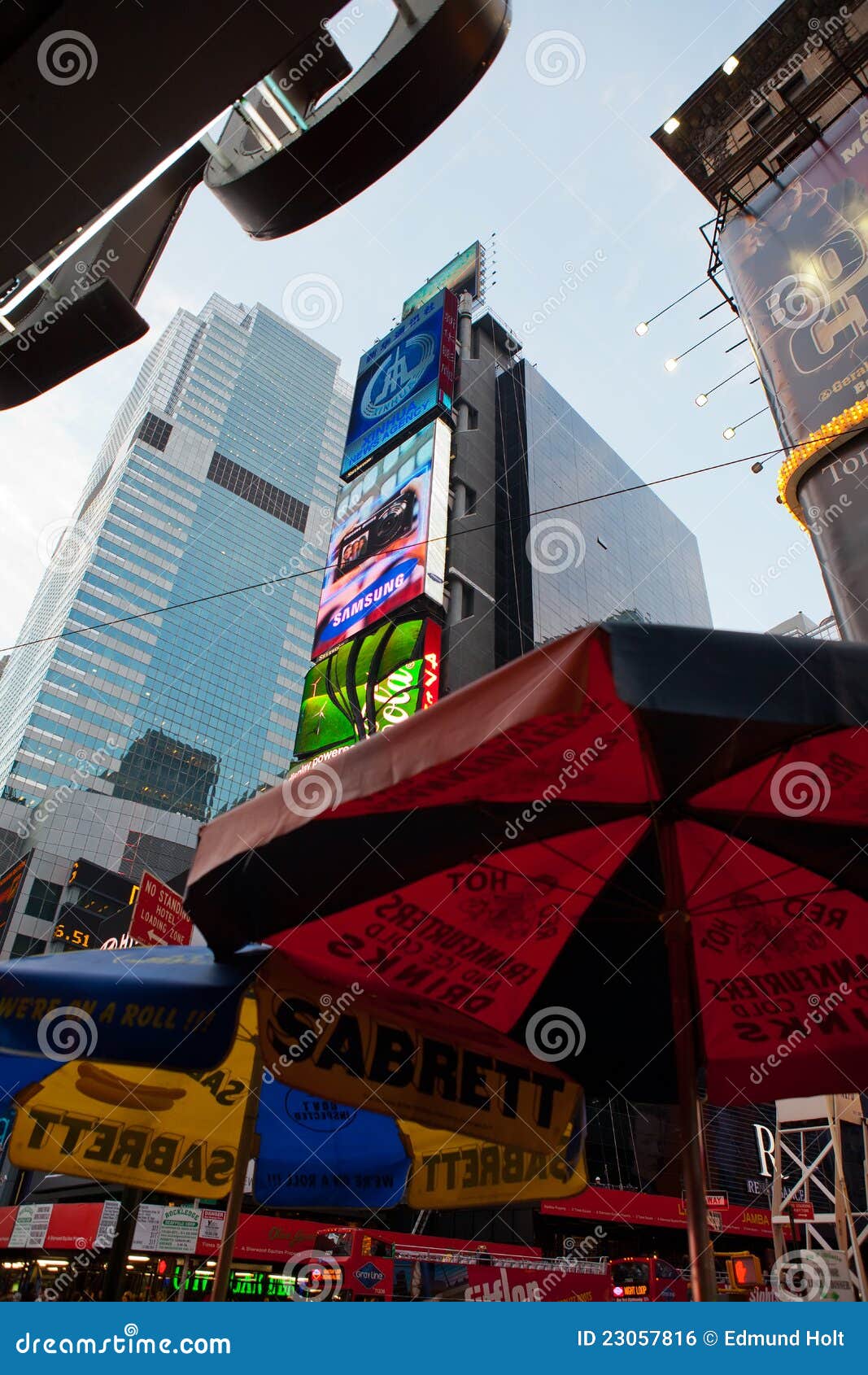 Times Square, NY editorial photo. Image of colourful - 23057816