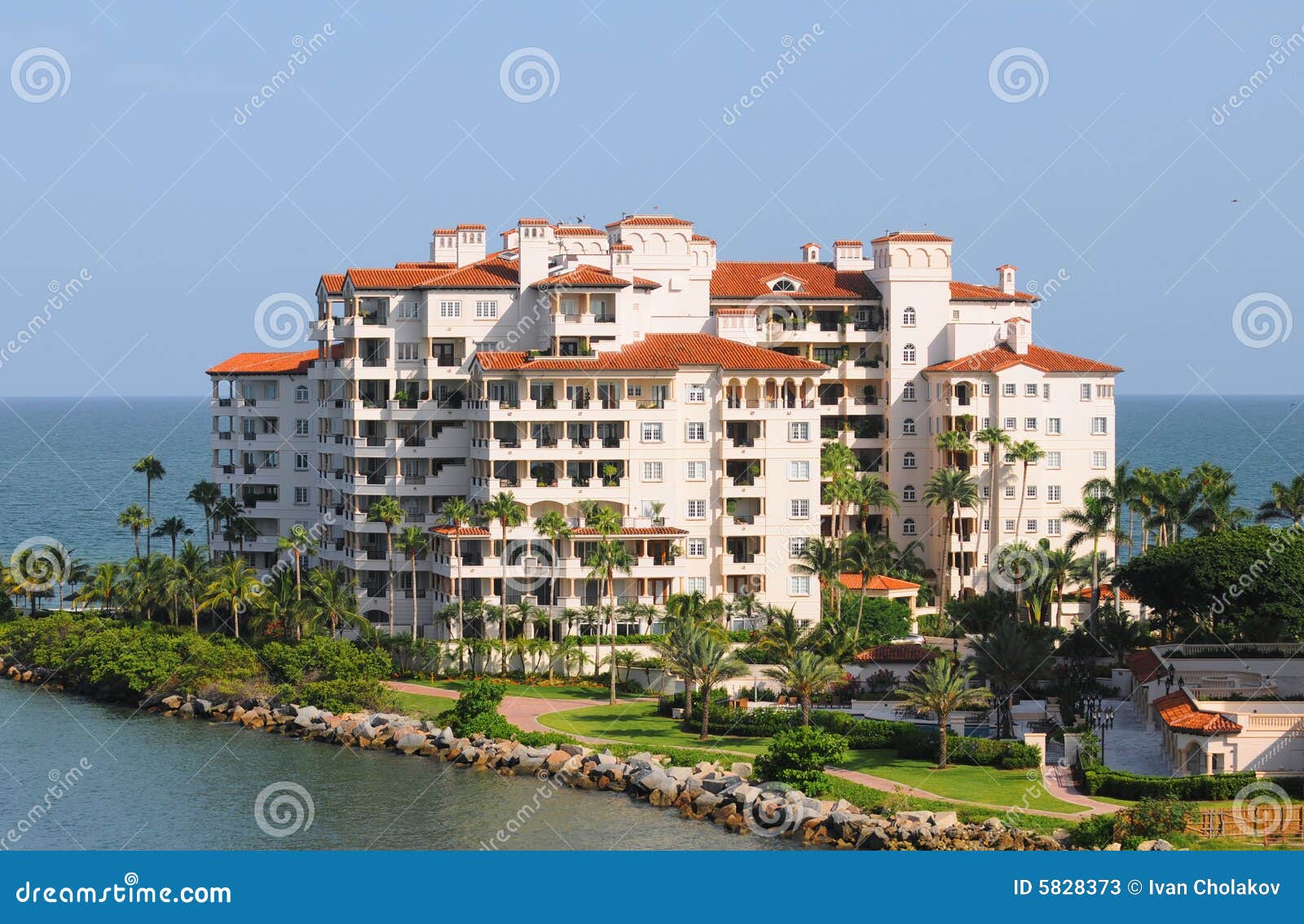 Timeshare building stock image. Image of condo, luxurious - 5828373