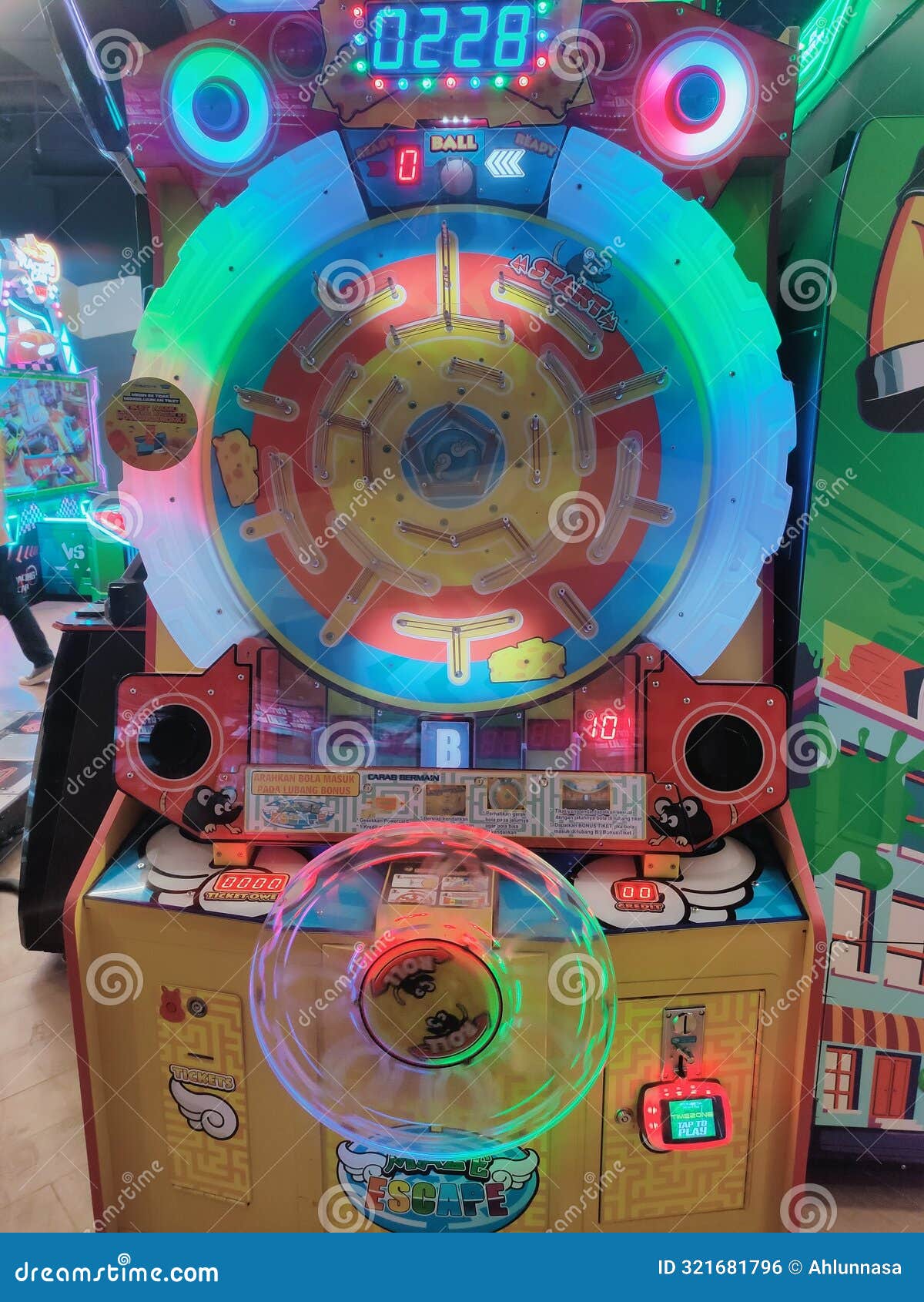 Timezone Kids Mall Play Machine Editorial Photo - Image of kids ...