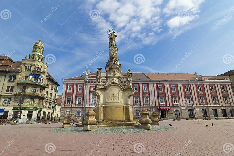 Timisoara Liberty Square foto de archivo editorial. Imagen de cielo ...