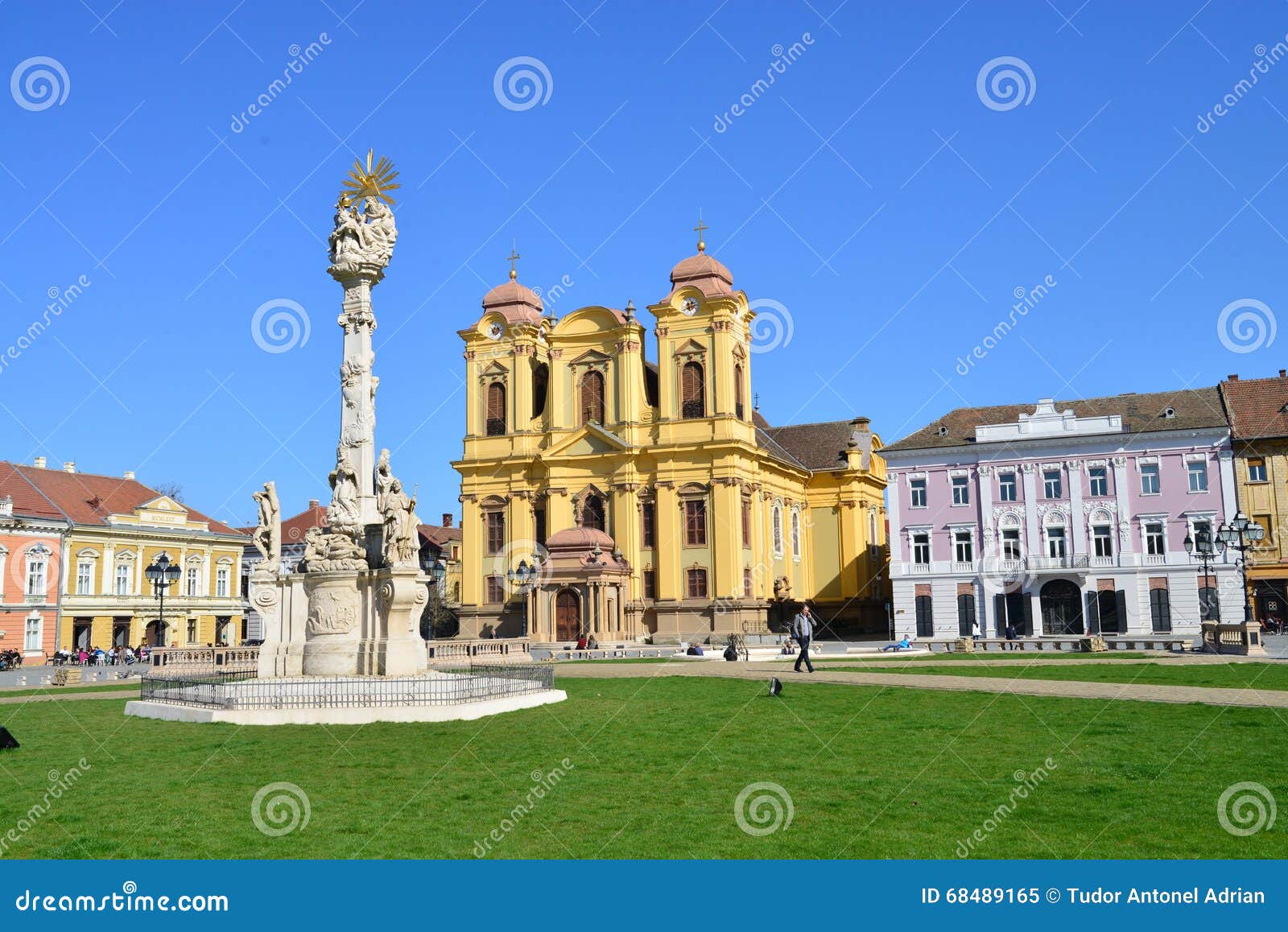 Timisoara Union Square Editorial Editorial Image - Image of statue ...
