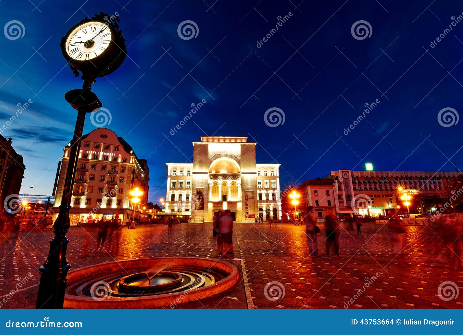 Timisoara editorial stock image. Image of night, piata - 43753664