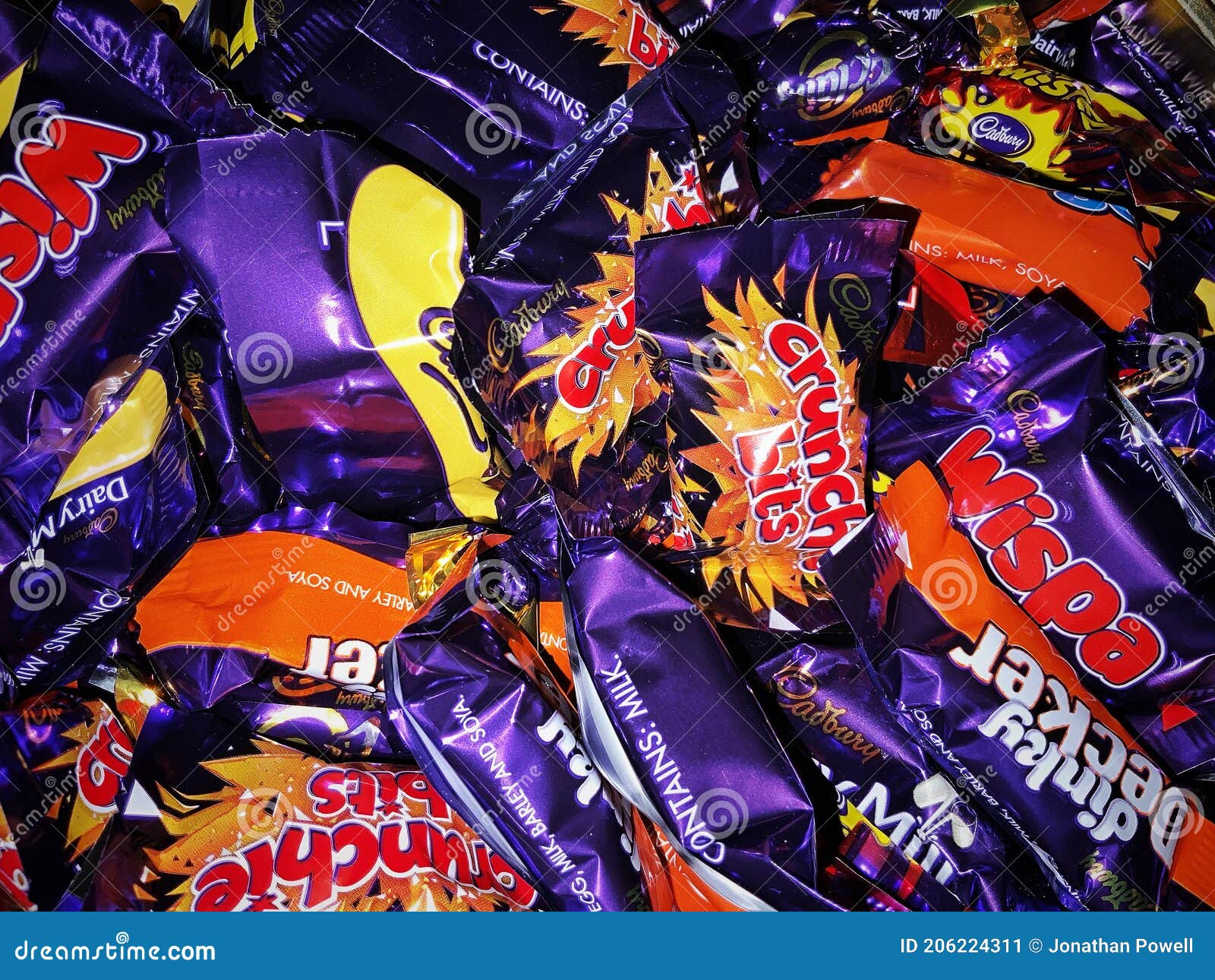 Tin of chocolate sweets editorial photo. Image of mixture - 206224311