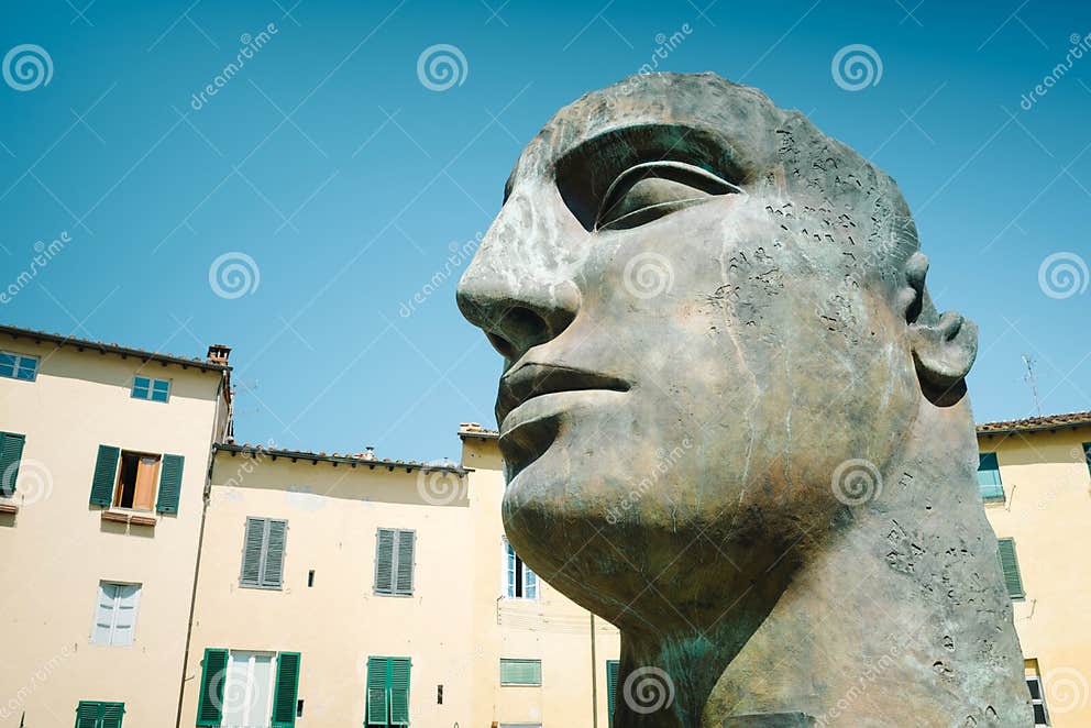 Tindaro, Sculpture Par Igor Mitoraj Photographie éditorial - Image du ...