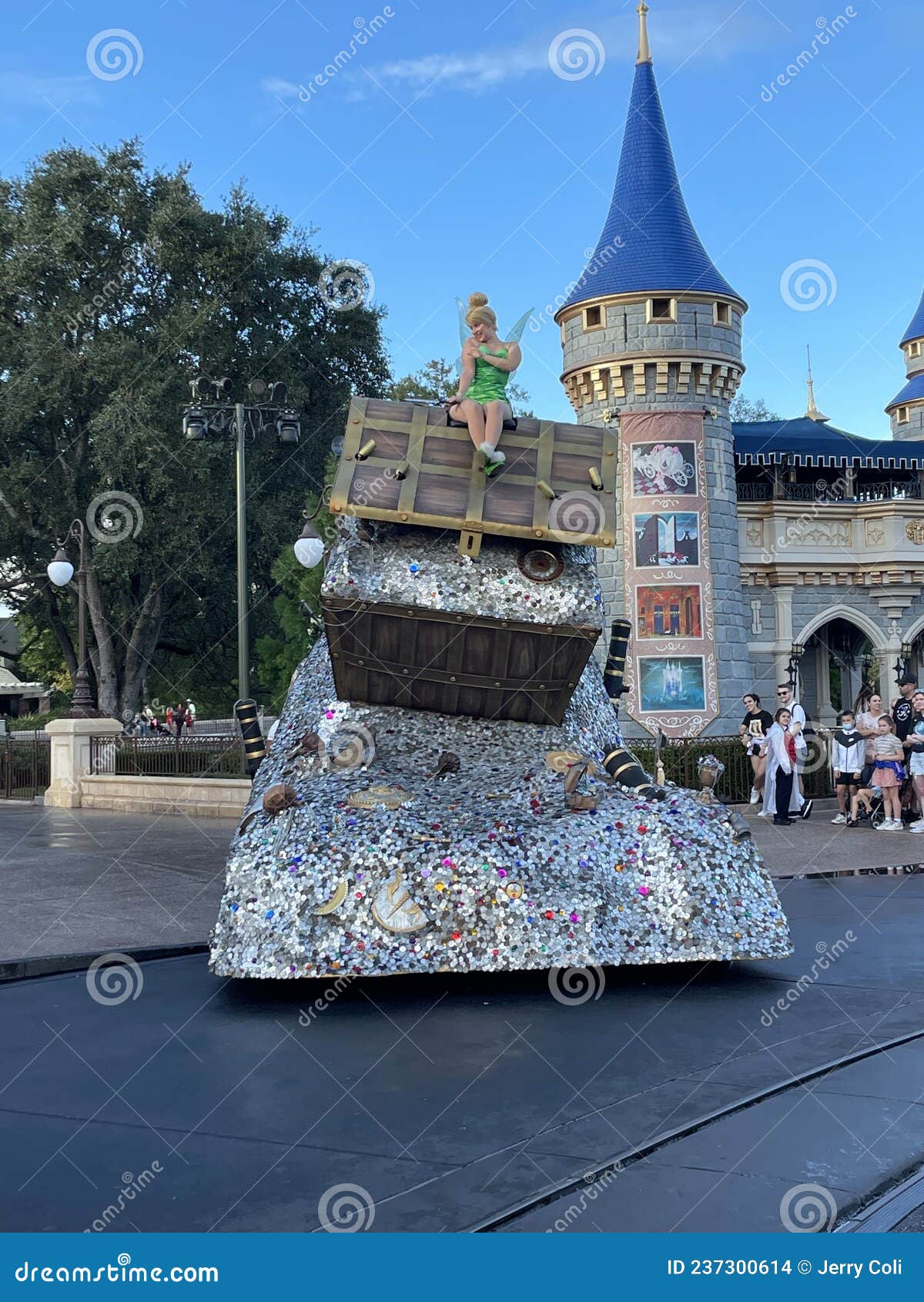 Tinkerbell on a Float at the Magic Kingdom, Orlando, FL Editorial Stock ...