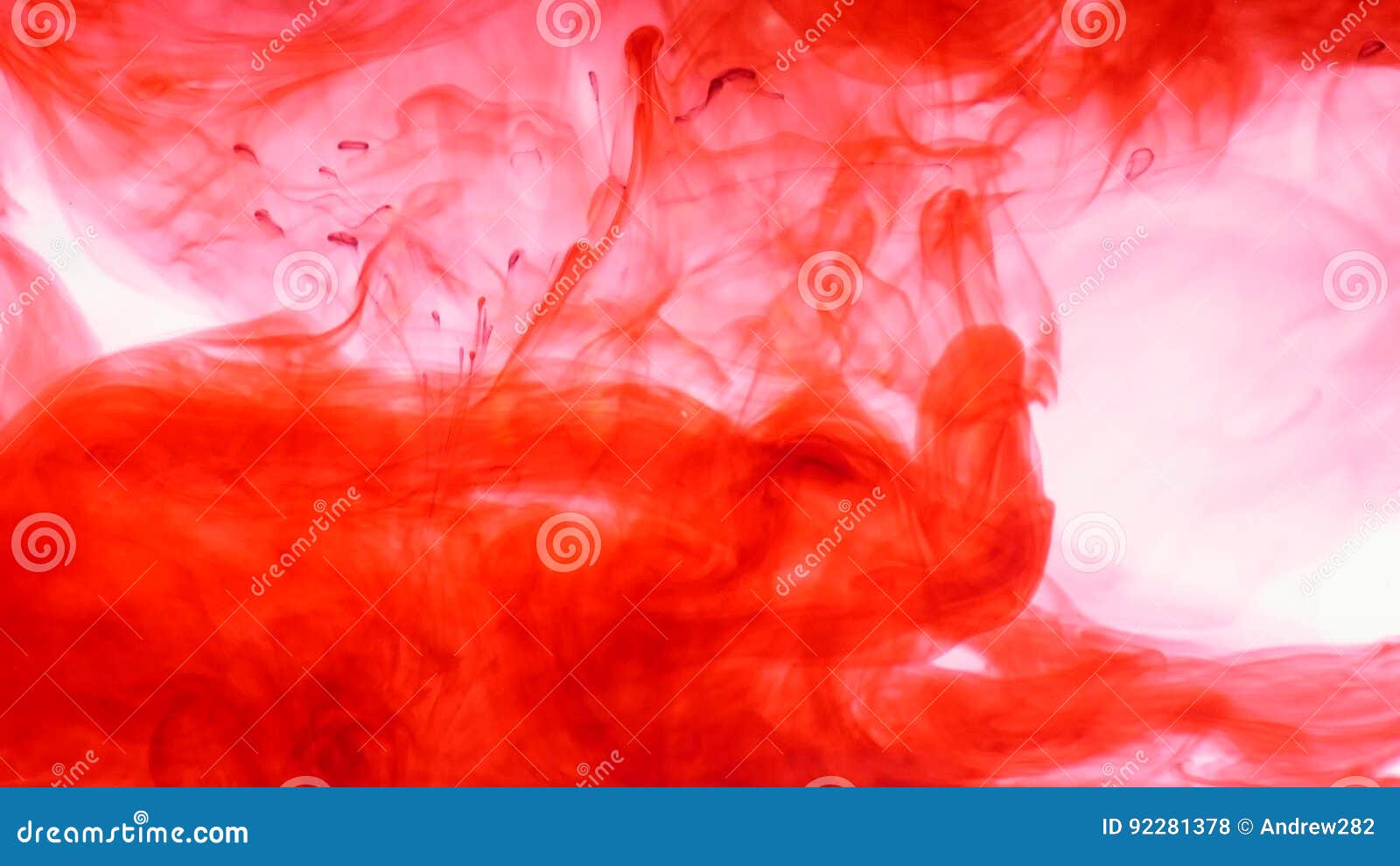 Tinta Roja En Agua Extracto Foto de archivo - Imagen de aire, azul ...