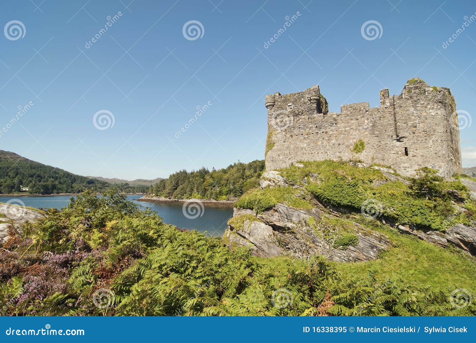 Tioram Castle in Scotland stock image. Image of scene - 16338395