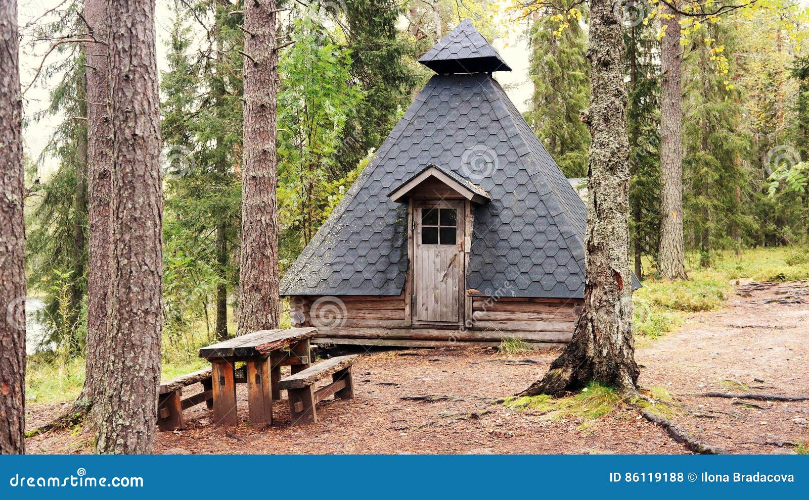 Tipi de Sami photo stock. Image du forêt, camp, nationale - 86119188