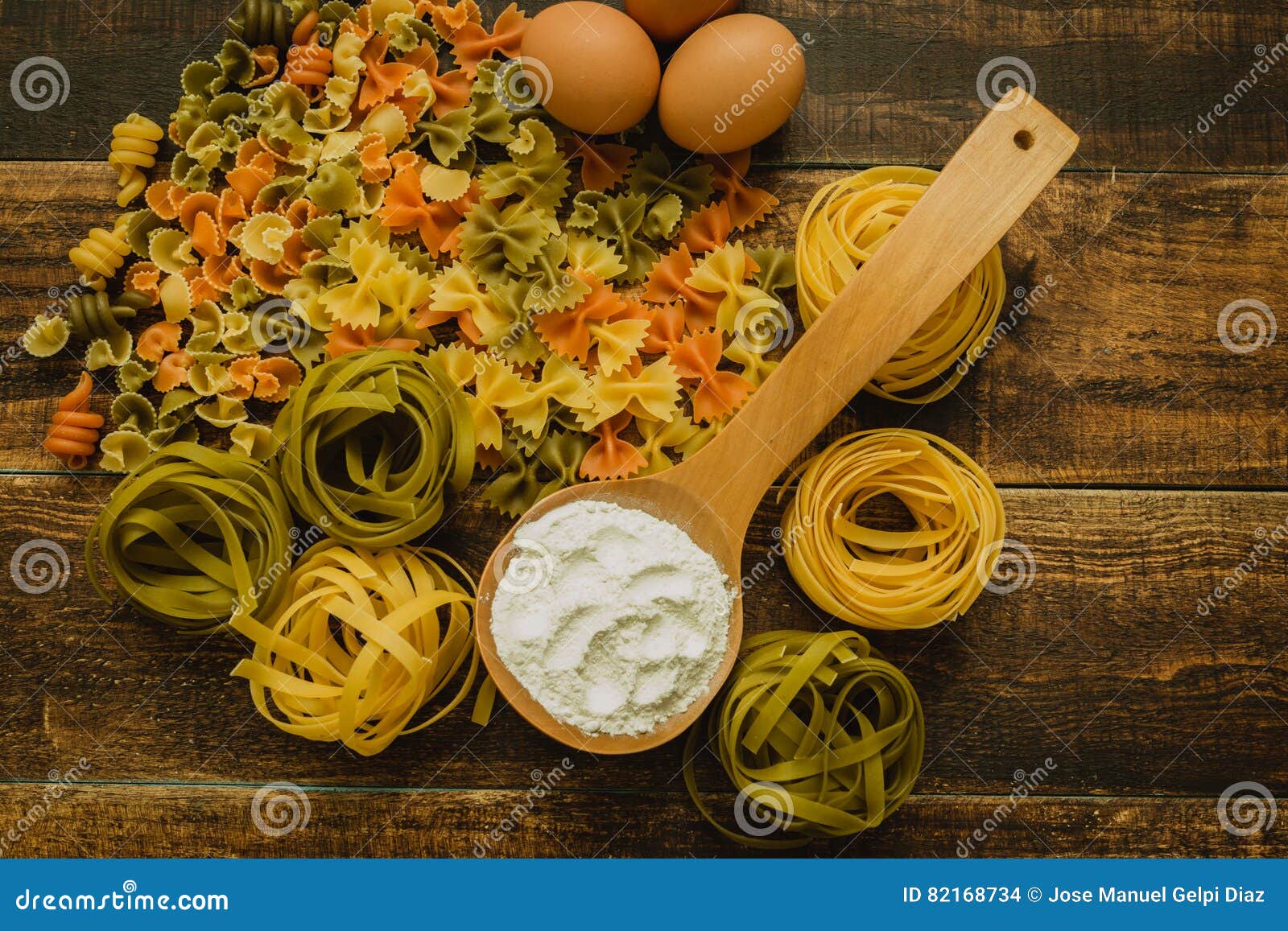 Tipi Differenti Di Paste Colorate Fotografia Stock - Immagine di ...