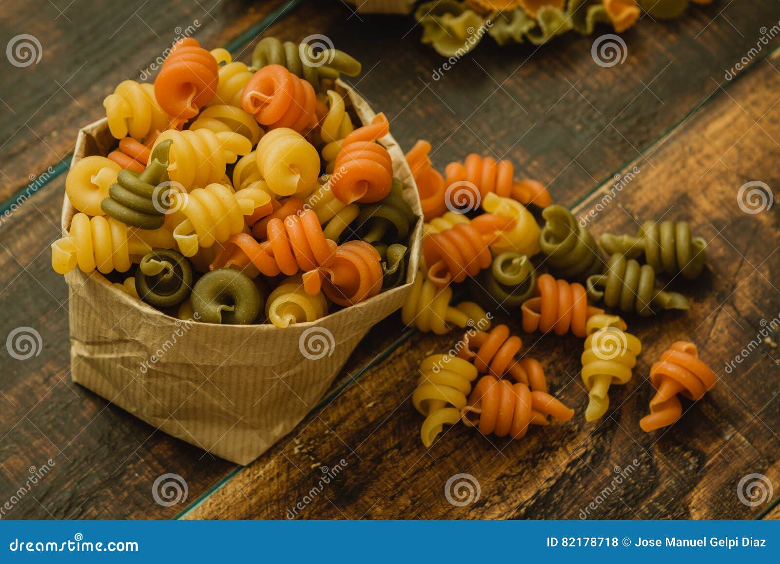 Tipi Differenti Di Paste Colorate Fotografia Stock - Immagine di ...