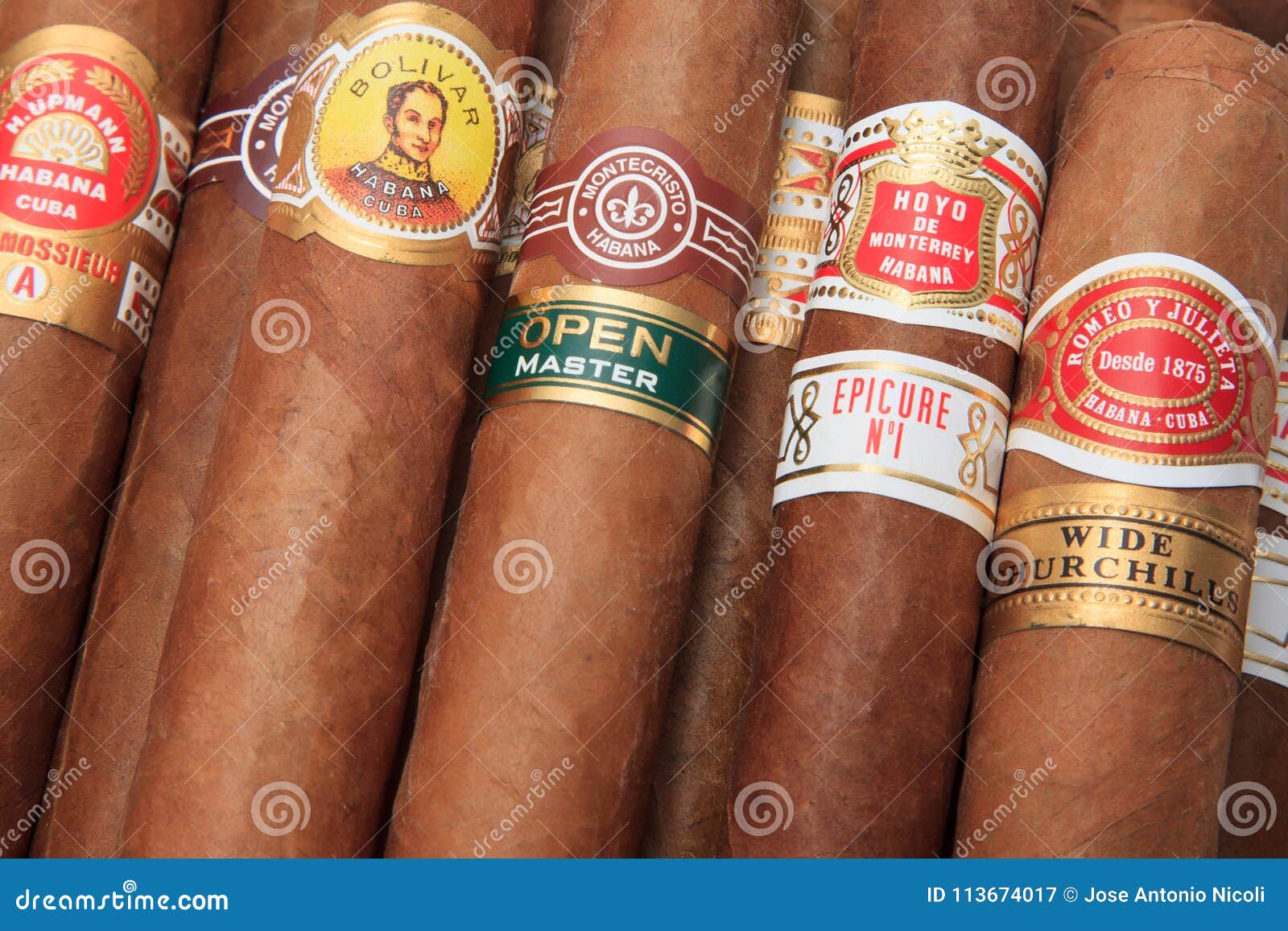 Tipos cubanos dos charutos fotografia editorial. Imagem de nicotina ...