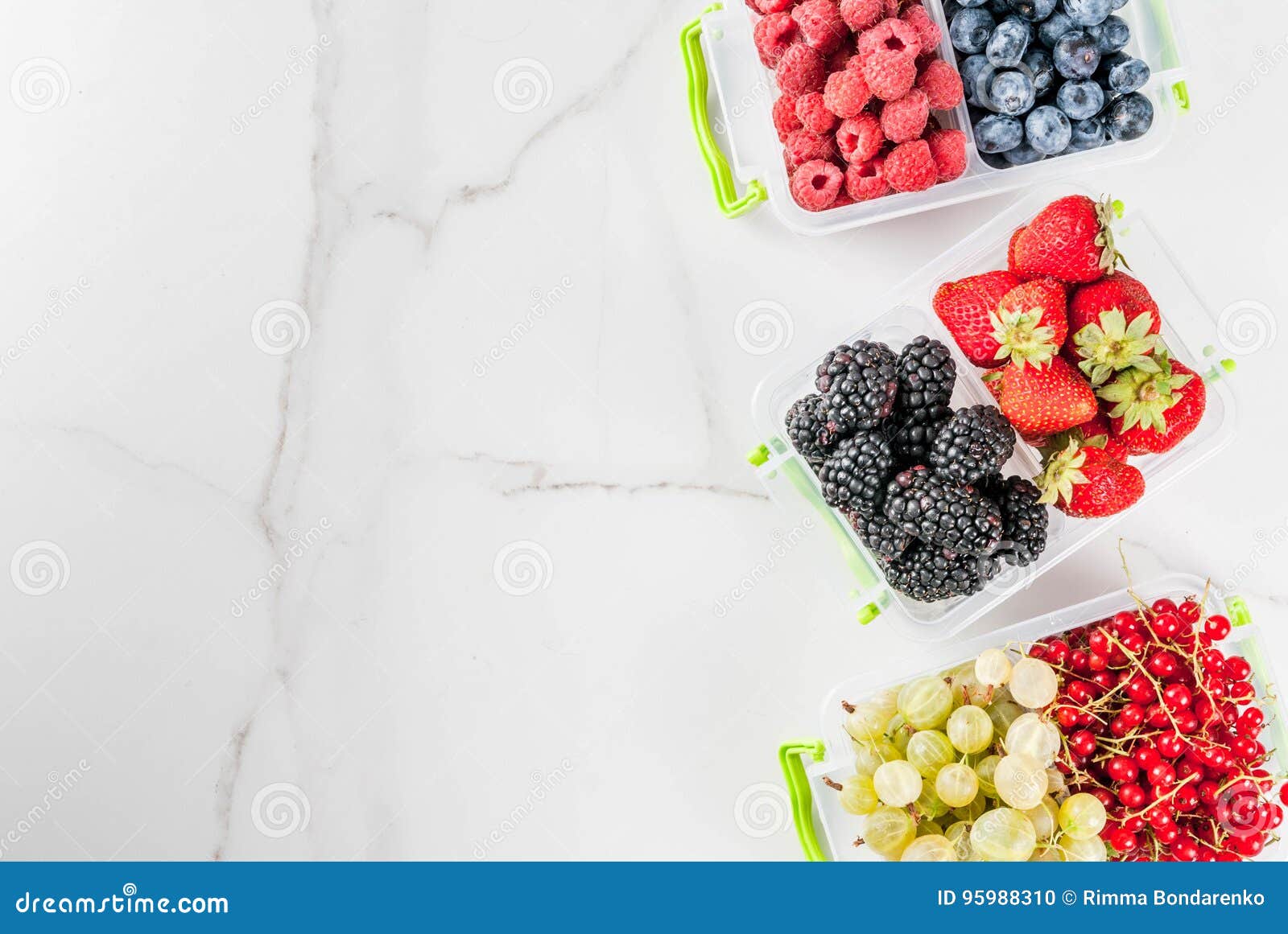 6 Tipos De Bayas Del Verano Foto de archivo - Imagen de postre, cosecha ...