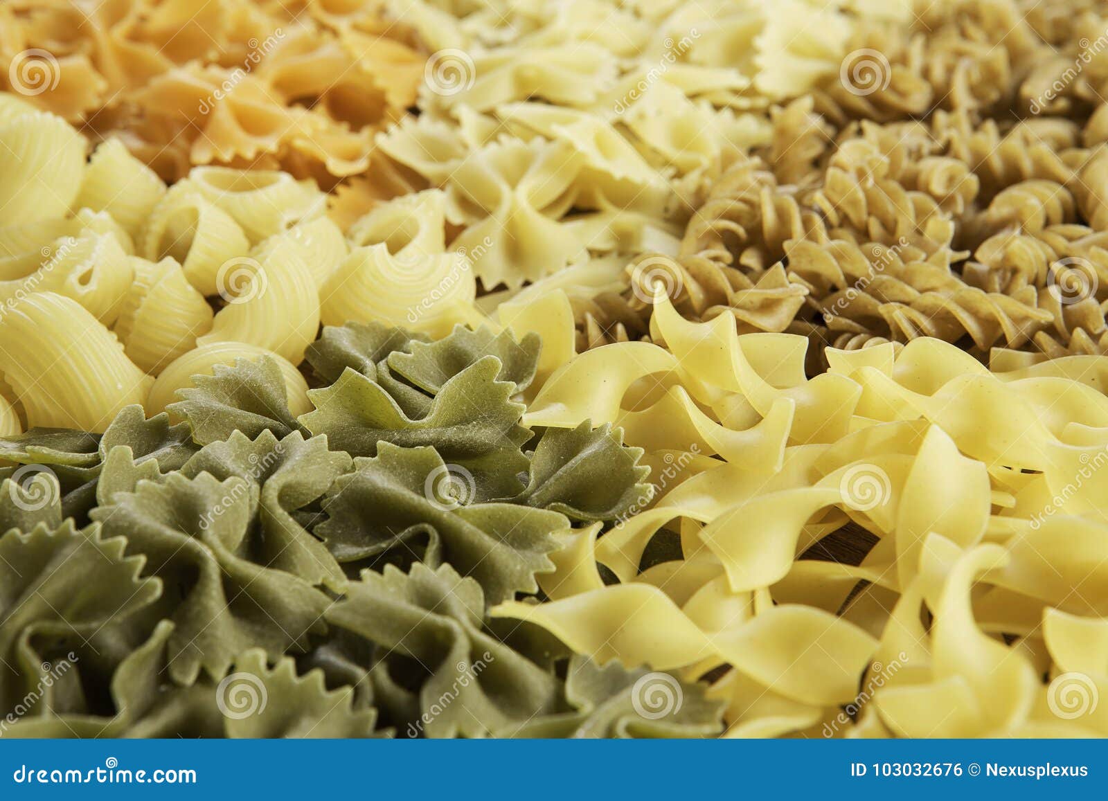 Tipos de massa foto de stock. Imagem de alimento, fundo - 103032676