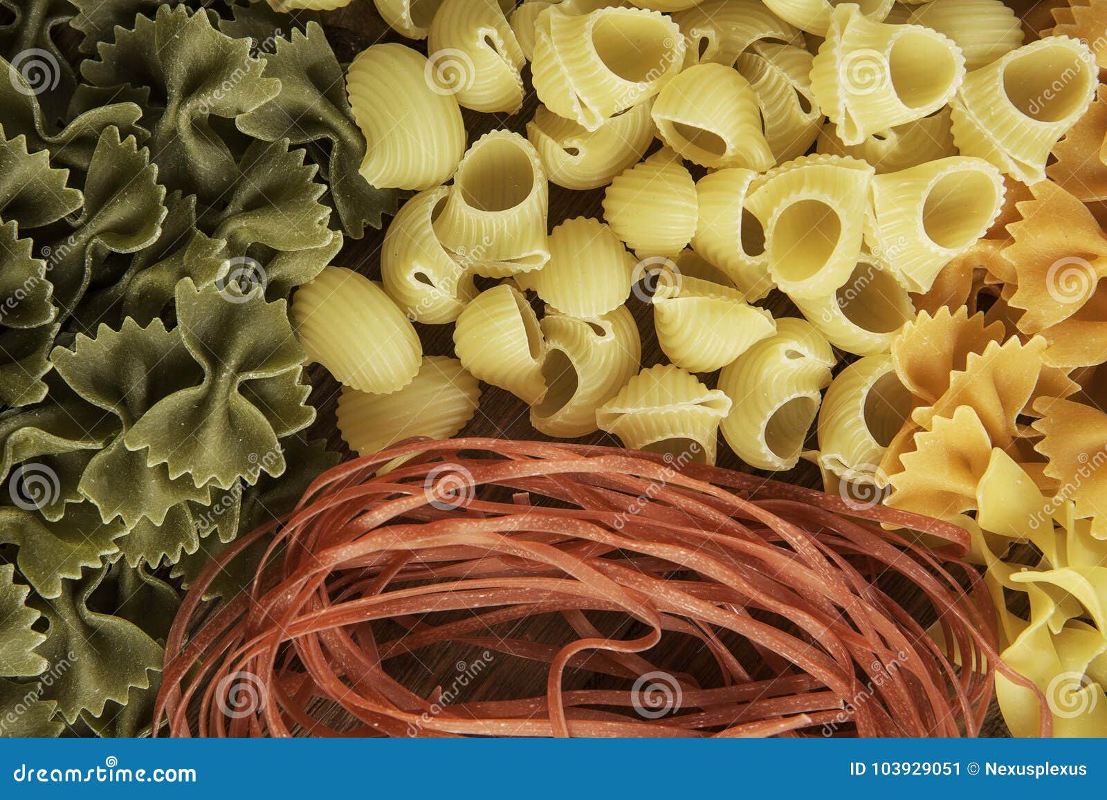 Tipos de massa imagem de stock. Imagem de seco, massa - 103929051