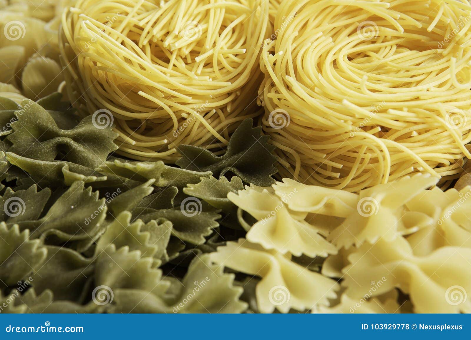Tipos de massa foto de stock. Imagem de italiano, gourmet - 103929778