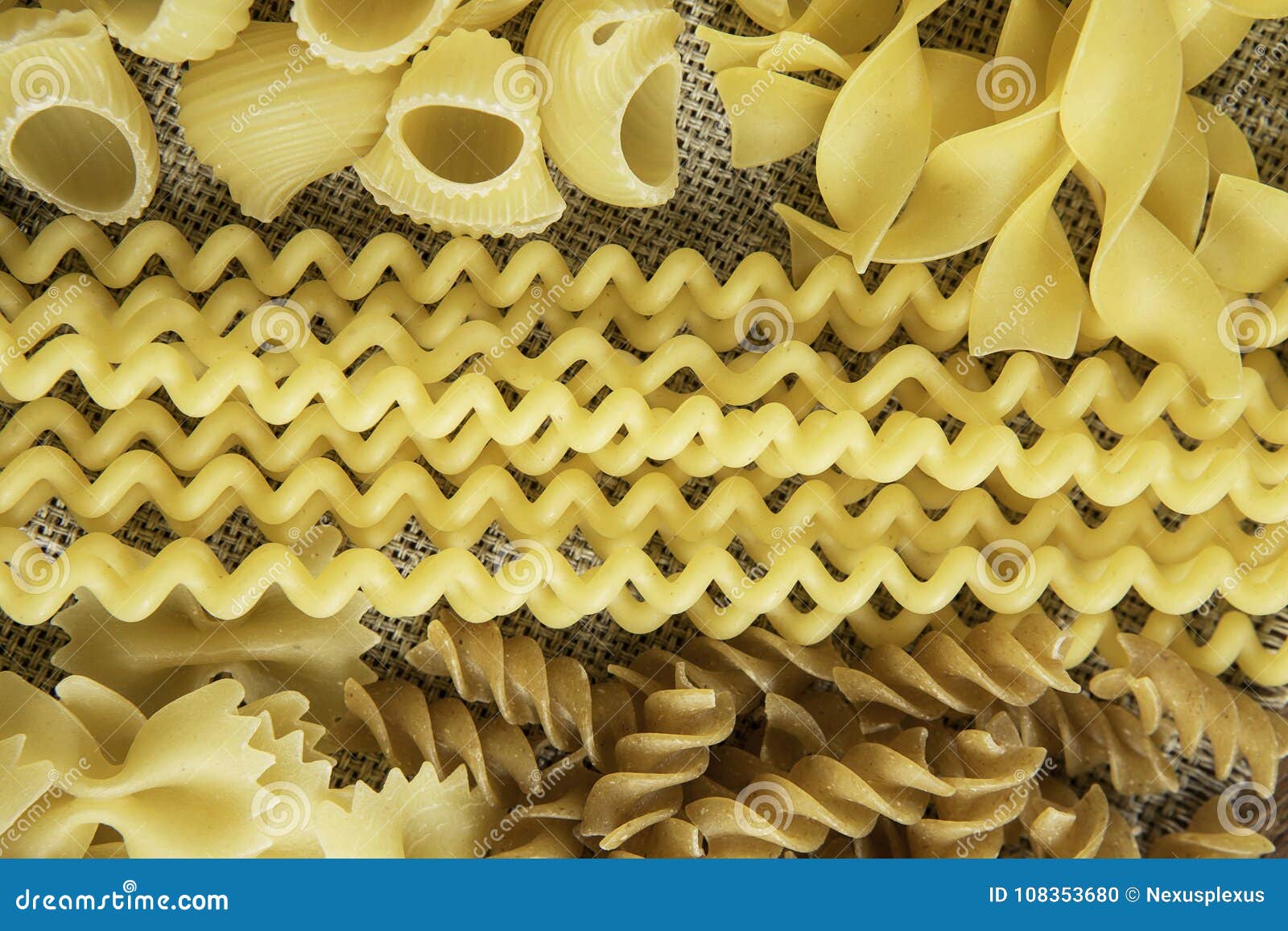 Tipos de massa foto de stock. Imagem de diferente, dieta - 108353680