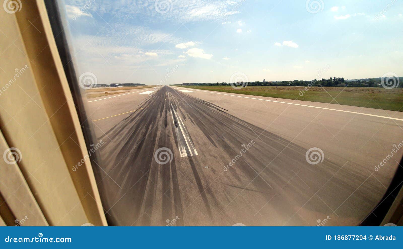 Airplane runway stock photo. Image of cloud, view, runway - 186877204