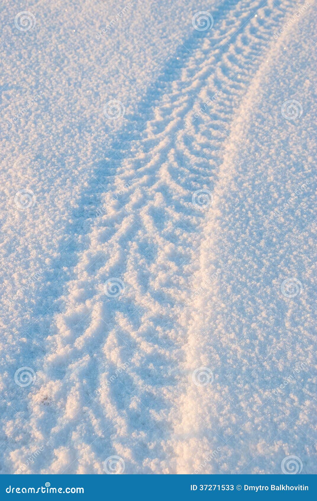 Tire tracks on the snow 01 stock image. Image of outdoor - 37271533