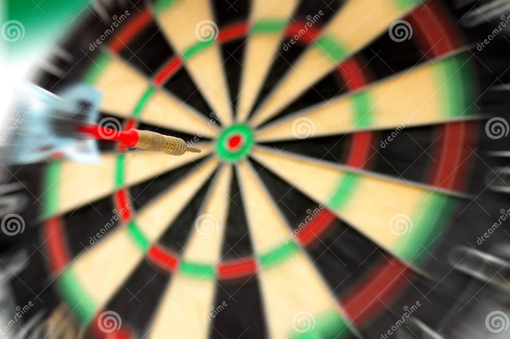 Tiro del dardo imagen de archivo. Imagen de triunfo, habilidad - 6961015