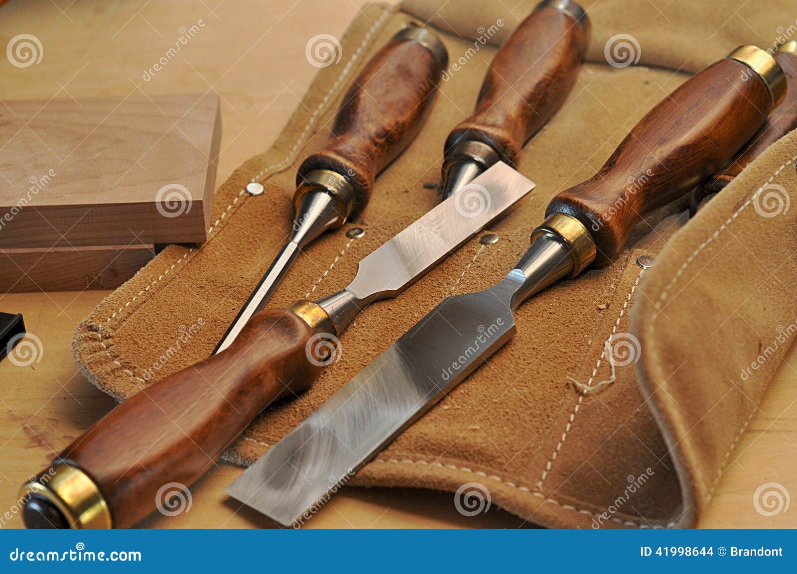 Tischler-Werkzeuge stockfoto. Bild von arbeit, fertigkeit - 41998644