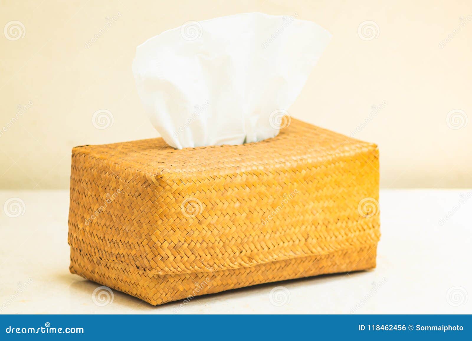 Tissue Box Mock Up White Tissue Box Blank Label and No Text for ...