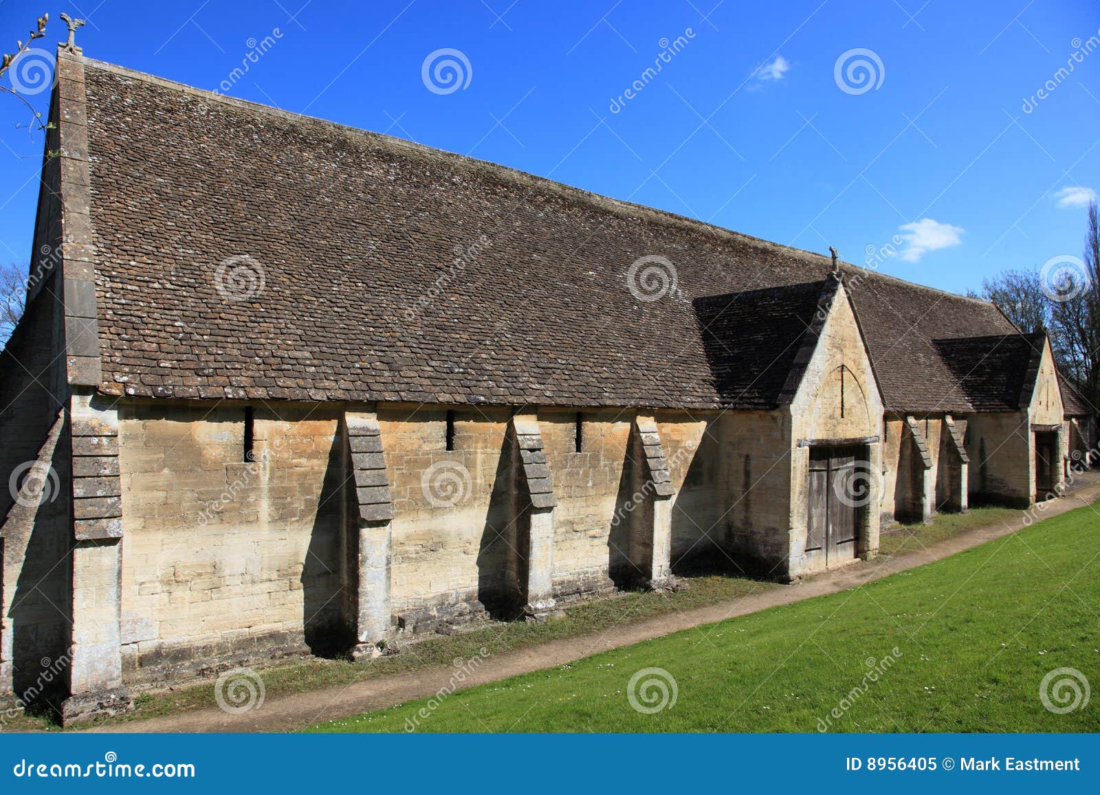 Tithe Barn Stock Photography | CartoonDealer.com #17157746