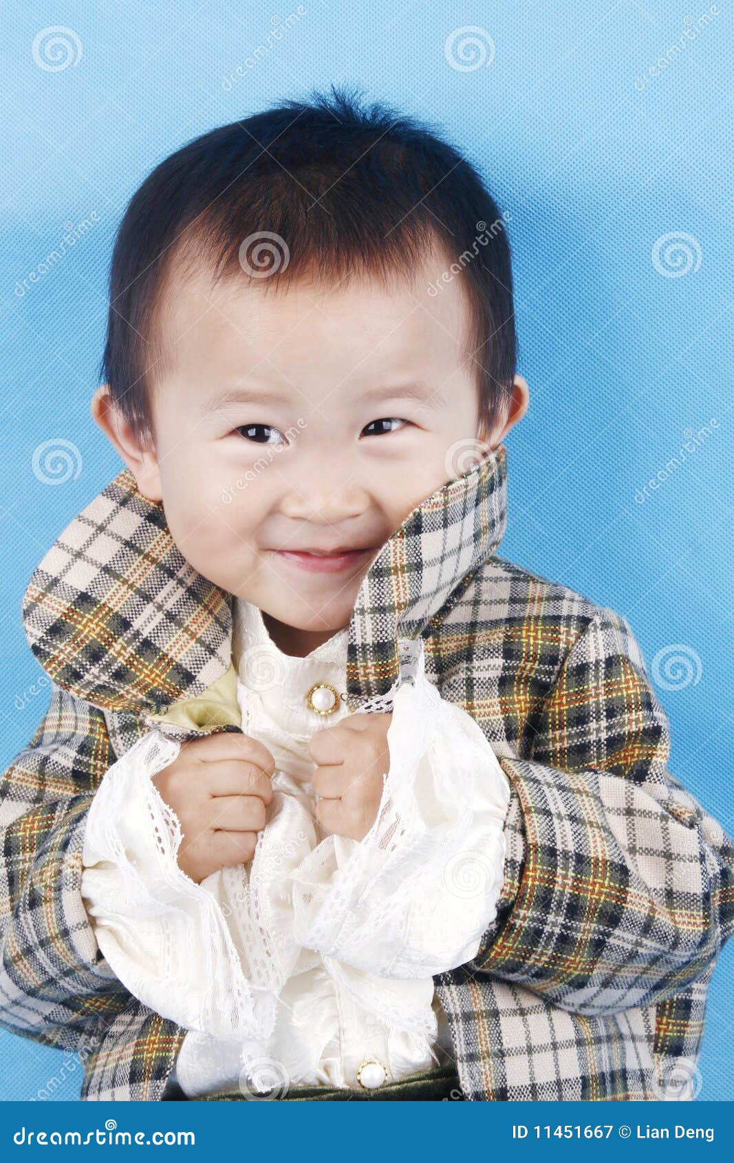 Titter do menino imagem de stock. Imagem de feliz, alegria - 11451667