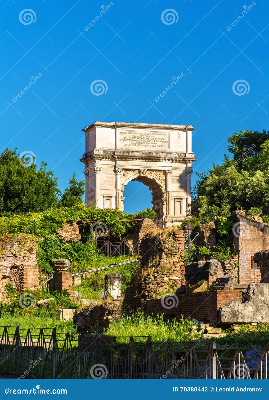 Titusbogen in Roman Forum, Italien Stockfoto - Bild von kultur, forum ...