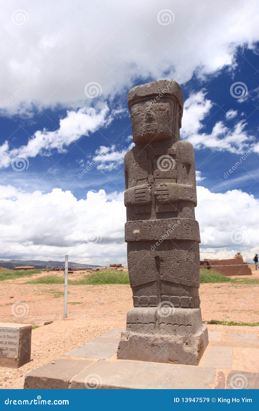 Tiwanaku Ruins, La Paz stock image. Image of aymara, statue - 13947579