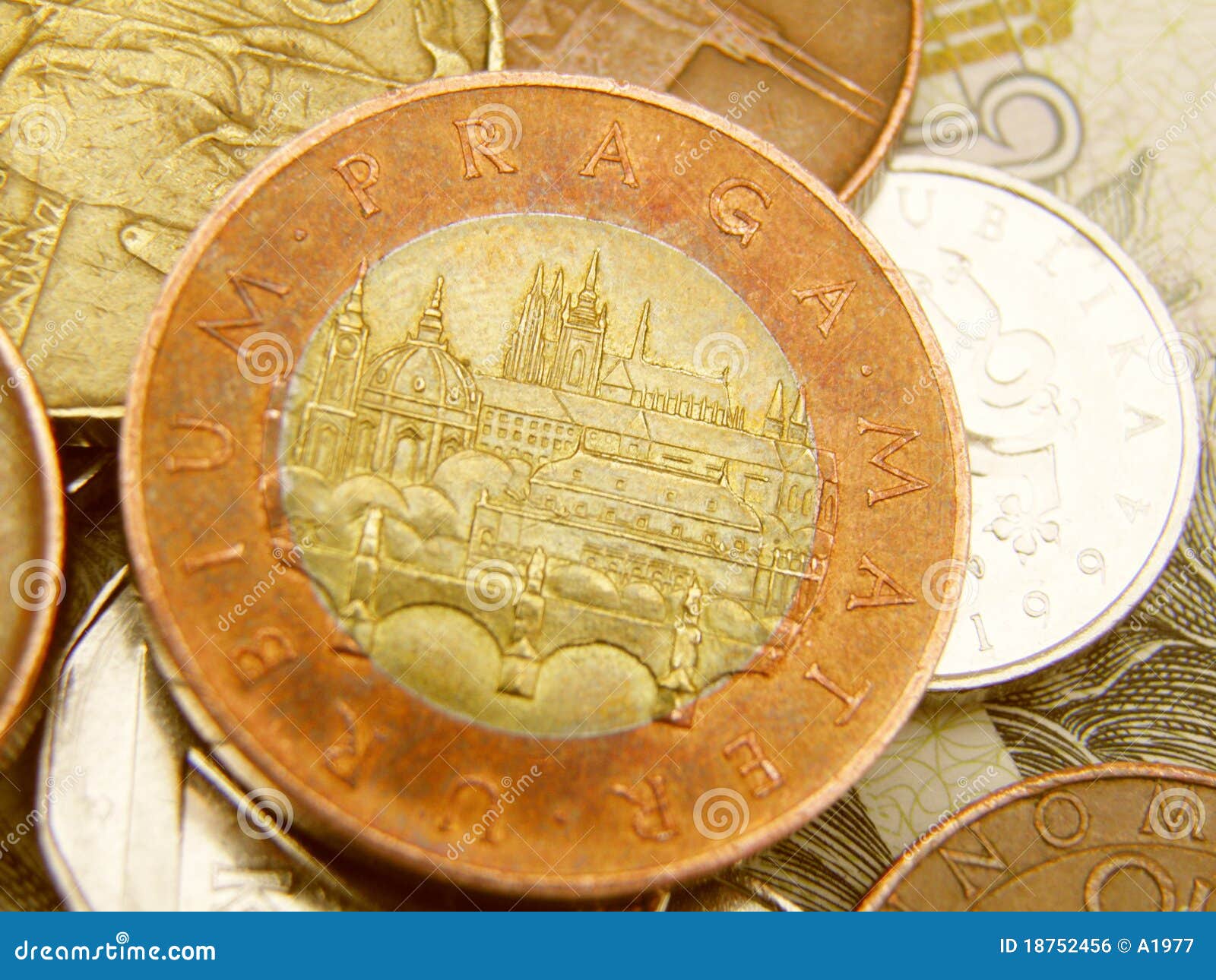 Tjeckisk valuta arkivfoto. Bild av intäkt, valuta, europa - 18752456