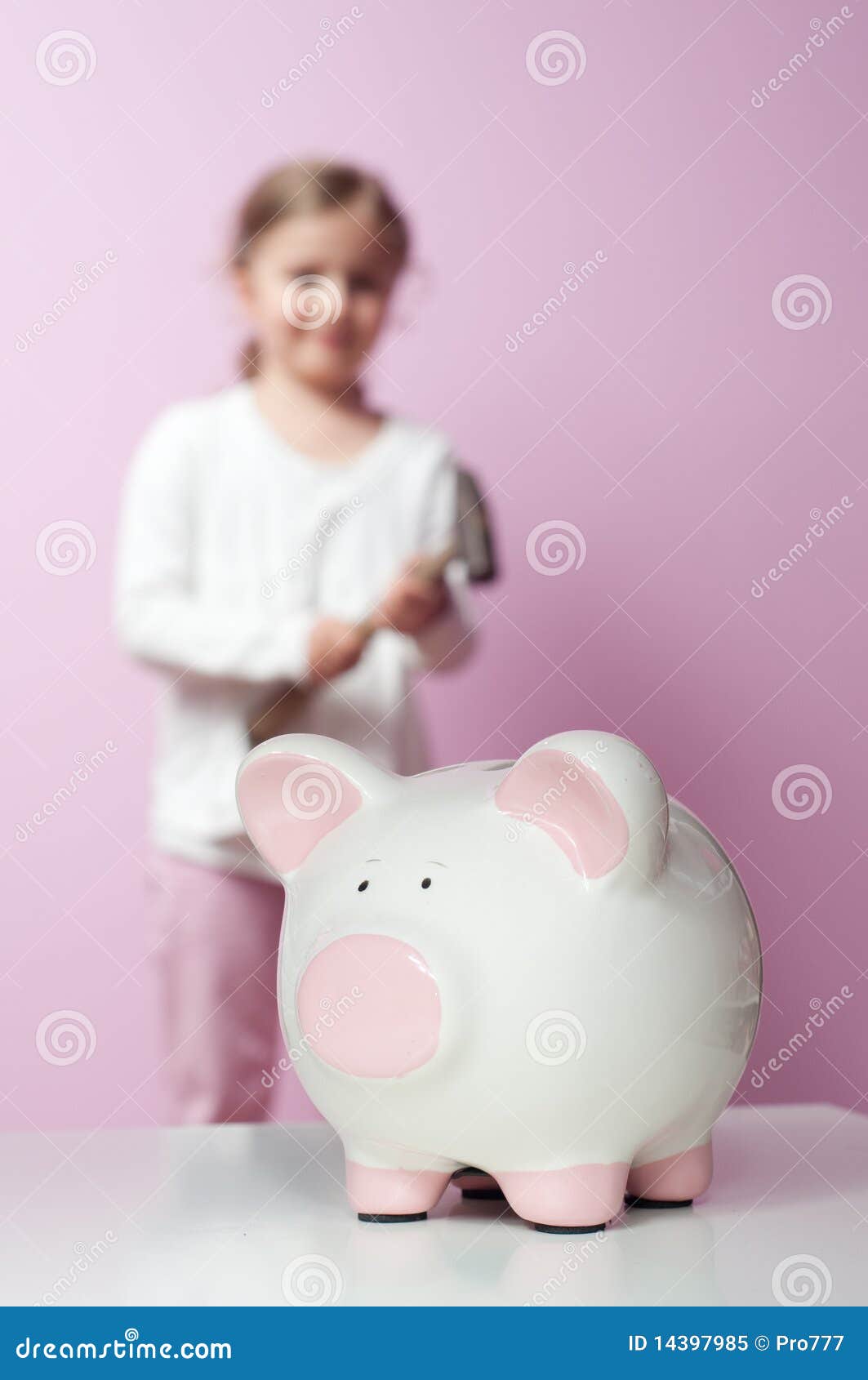 To break piggy bank stock image. Image of loan, financial - 14397985