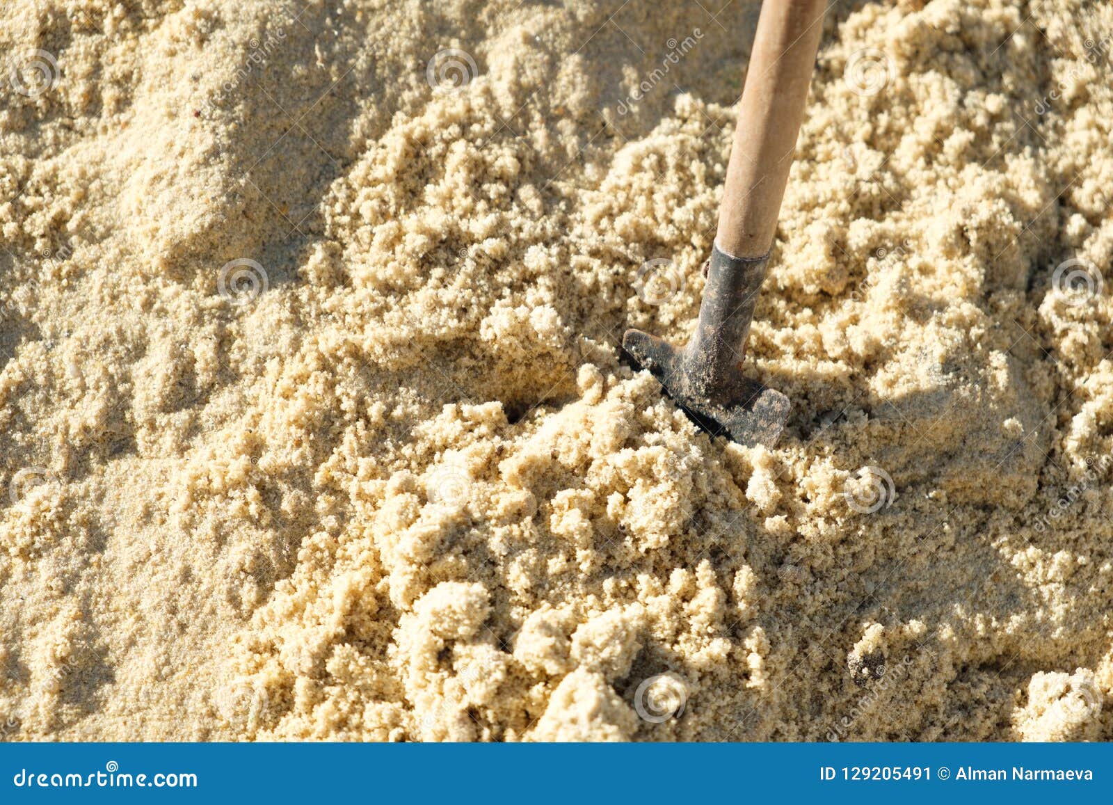 To dig in the sand.Shovel stock image. Image of agriculture - 129205491