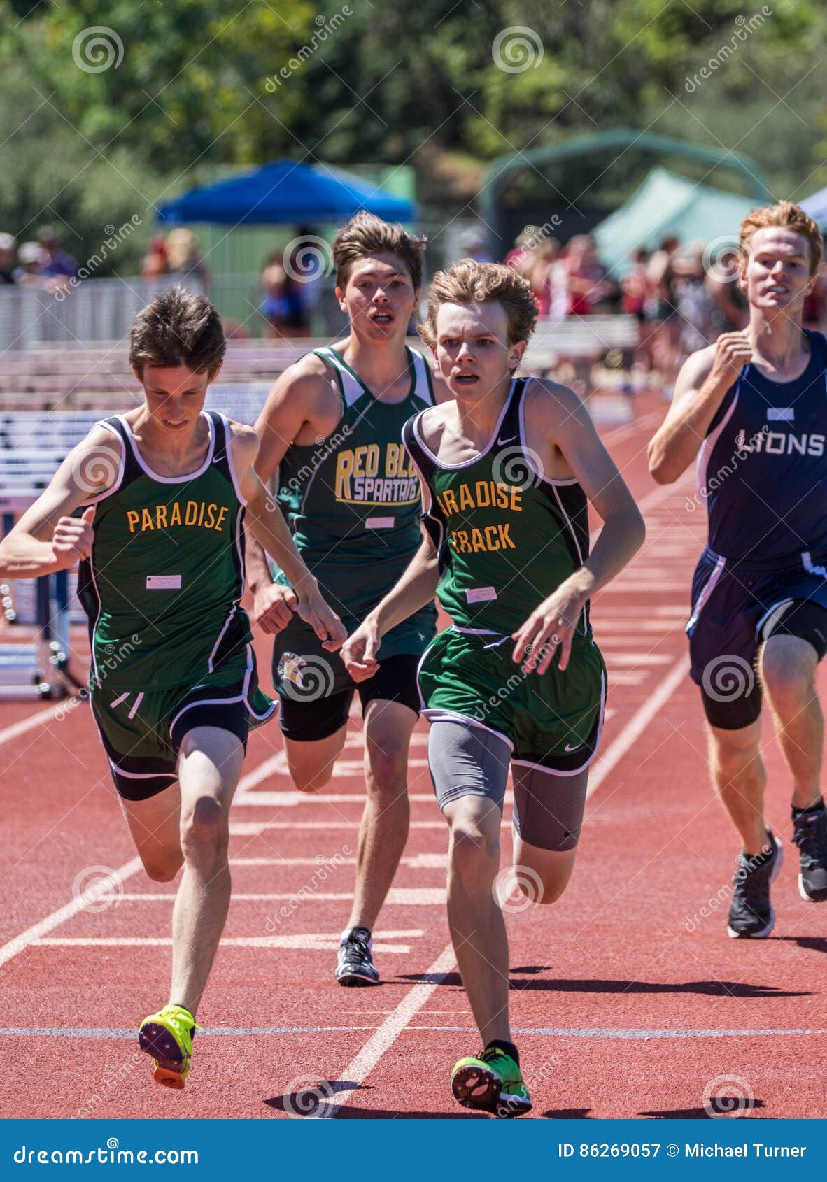 To the Finish Line editorial photography. Image of female - 86269057