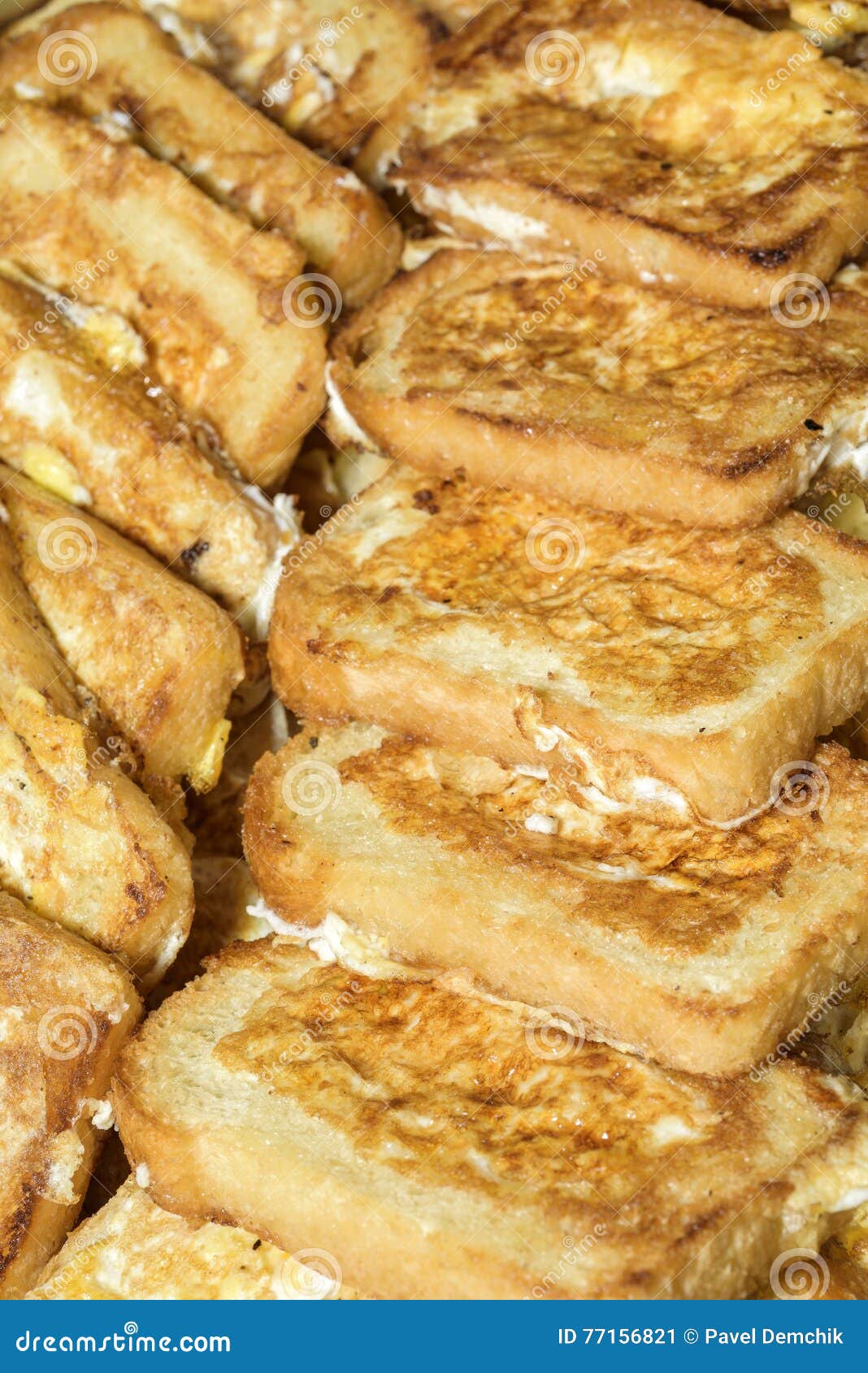 Toast bread and slice stock image. Image of cafe, basket - 77156821