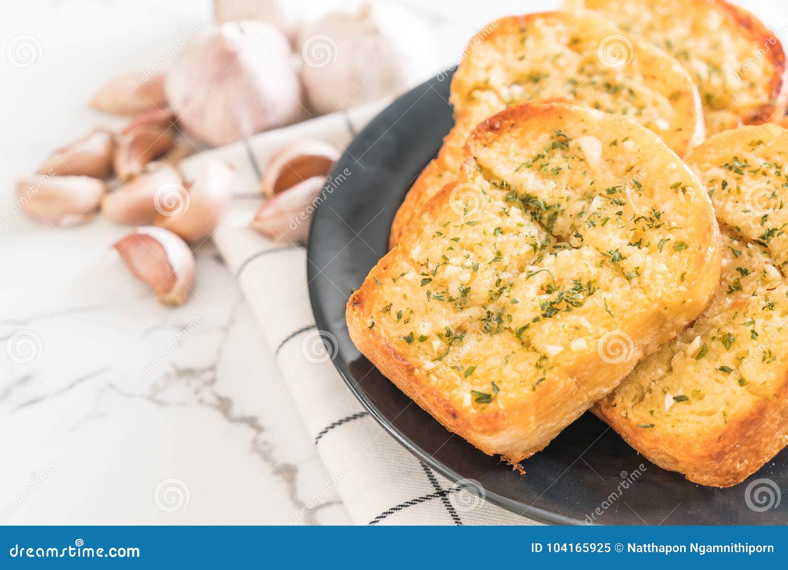 Garlic bread on plate stock image. Image of appetizer - 104165925